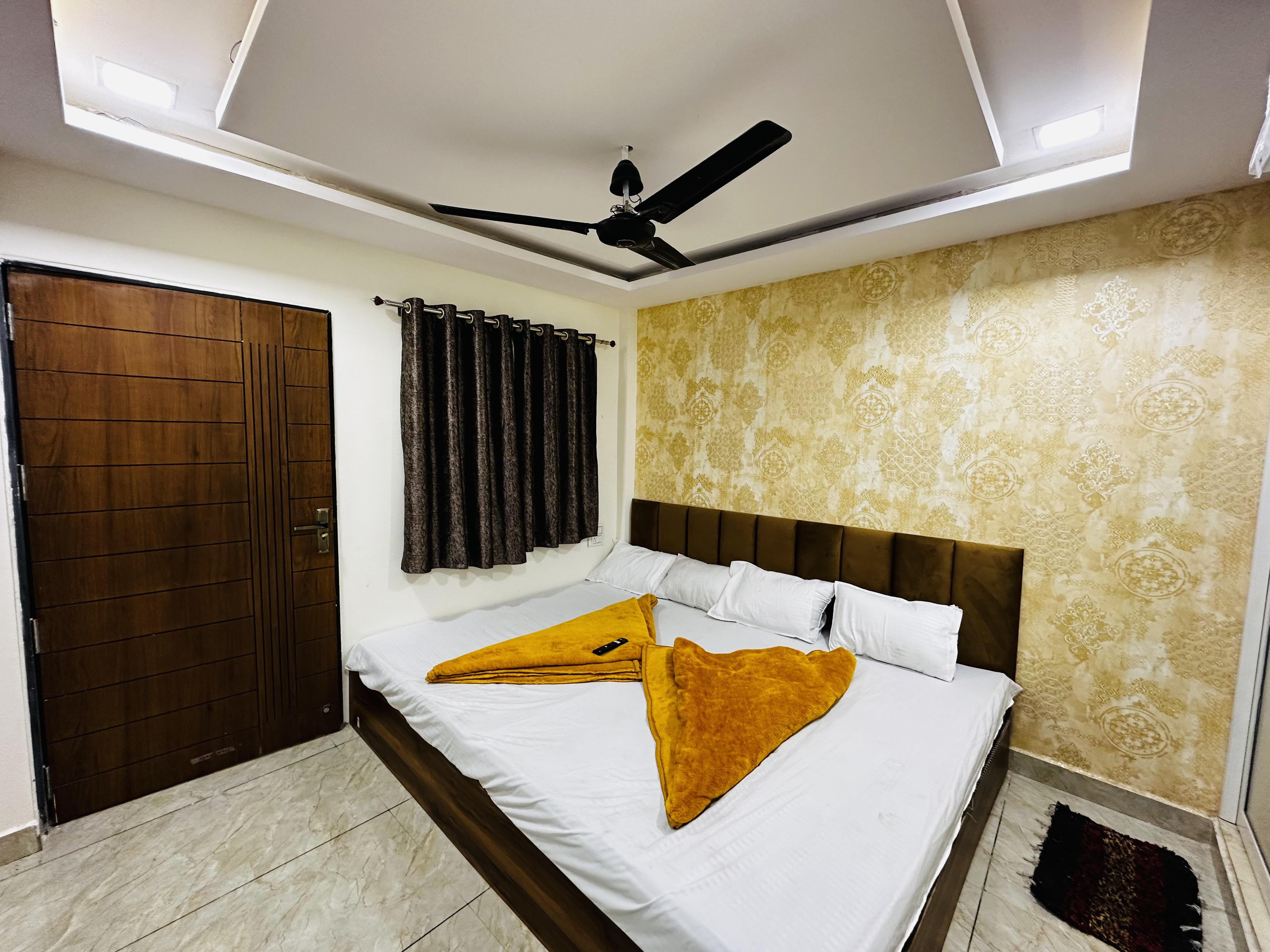 Hotel shipra Paradise 𝗕𝗢𝗢𝗞 Ujjain Villa