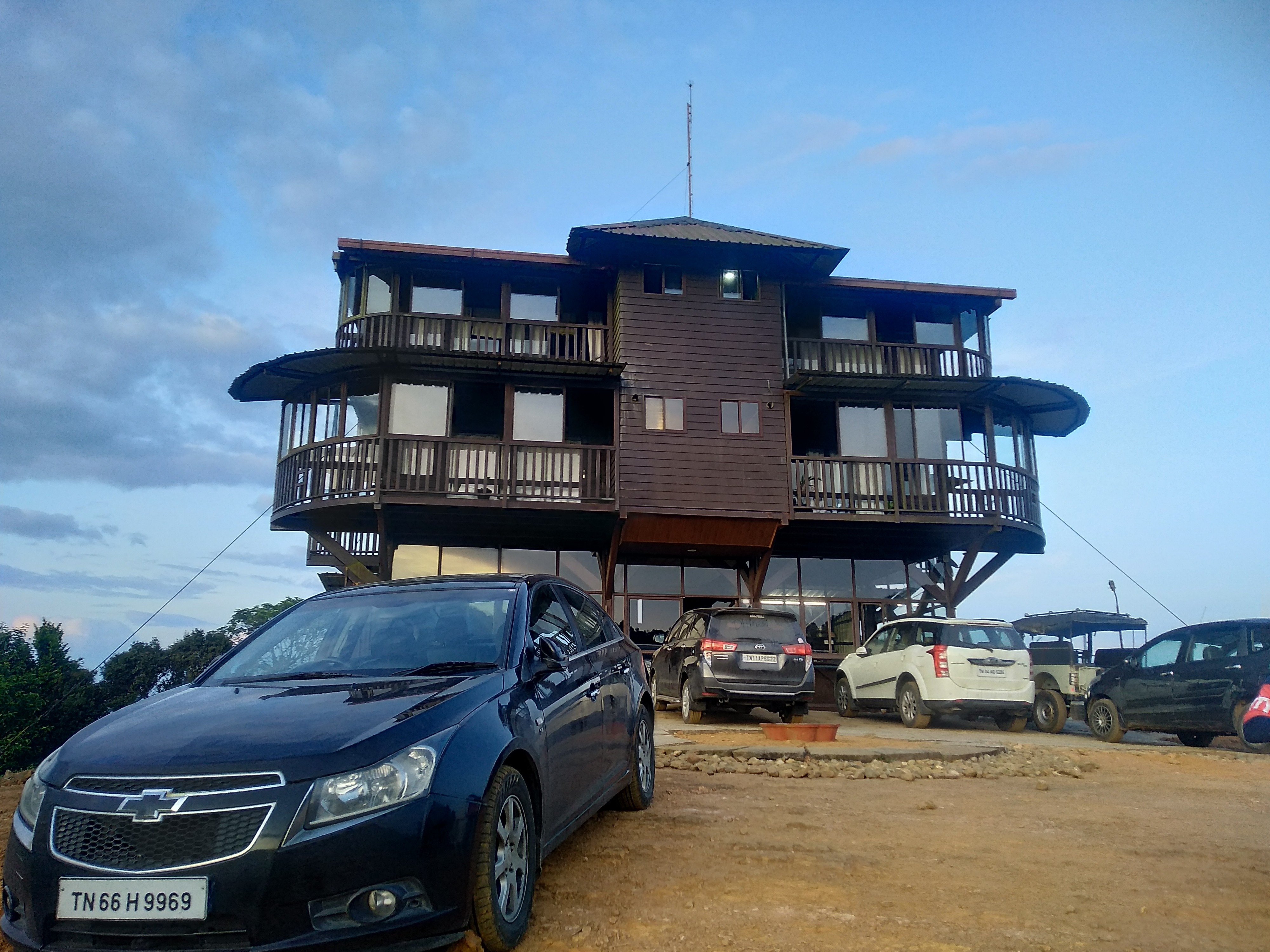 Coorg Treehouse | Mountain-view Rooms 𝗕𝗢𝗢𝗞 Coorg Tree house