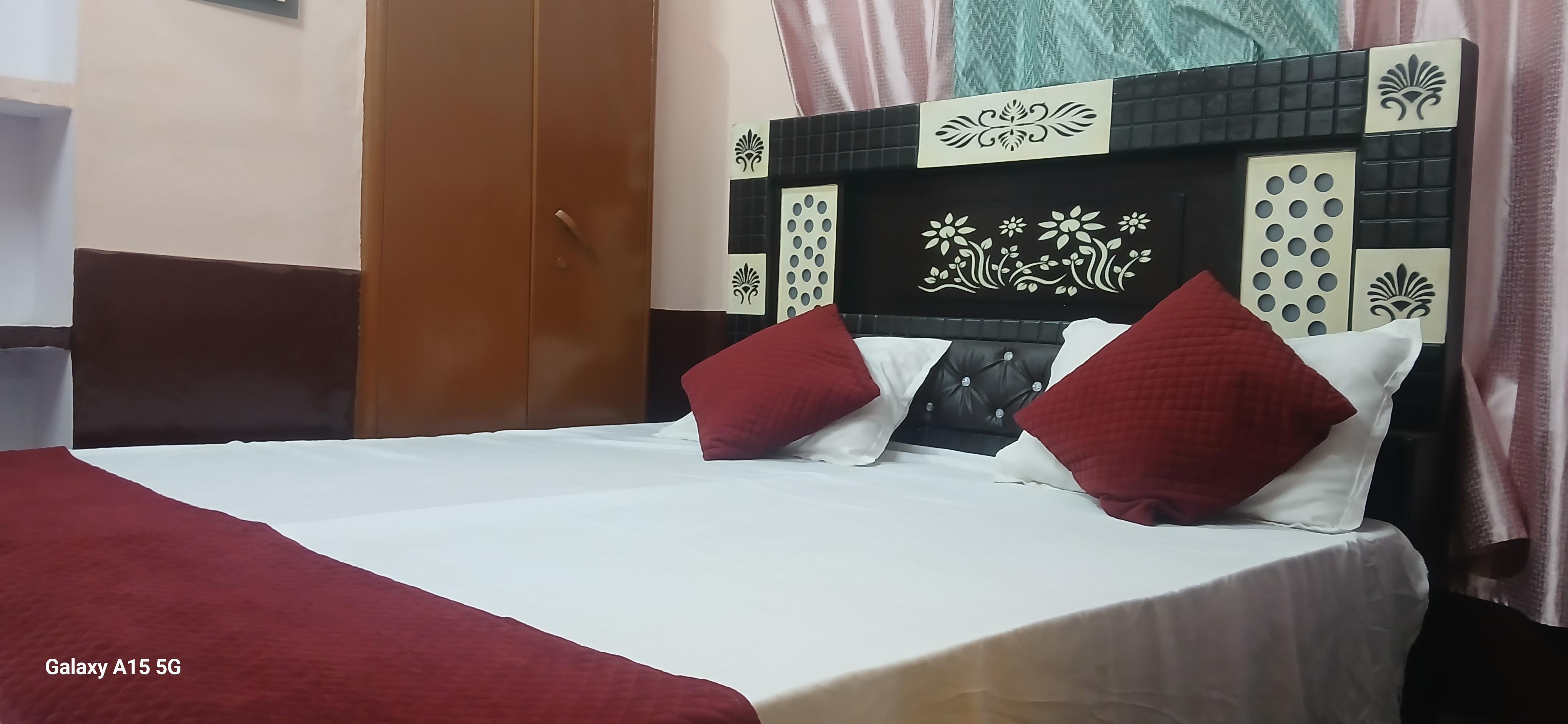G.K. PAYING GUEST HOUSE Varanasi - Reviews, Photos & Offer
