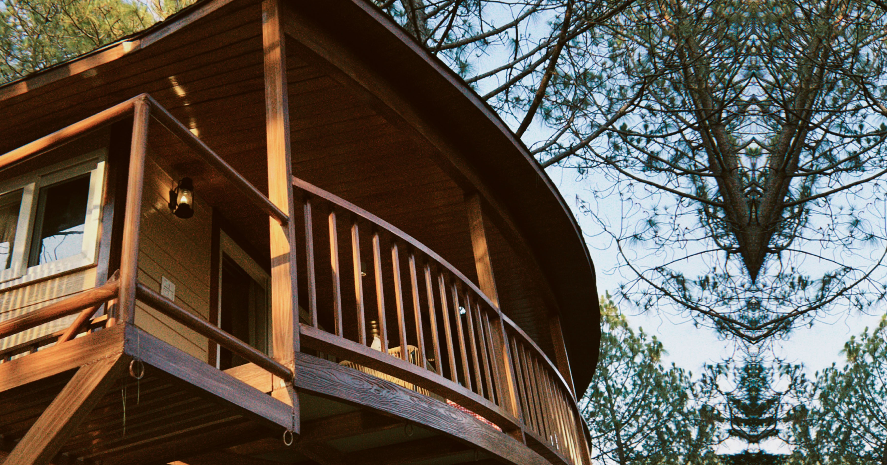 Rooms of Srivasa Paradise Treehouse with Jacuzzi - Tree house in Mussoorie
