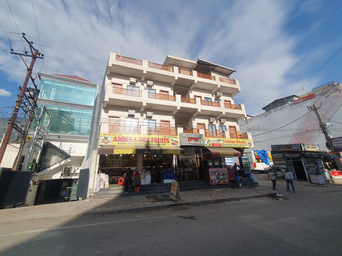 Hotel Kanha Palace 𝗕𝗢𝗢𝗞 Katra Guest House