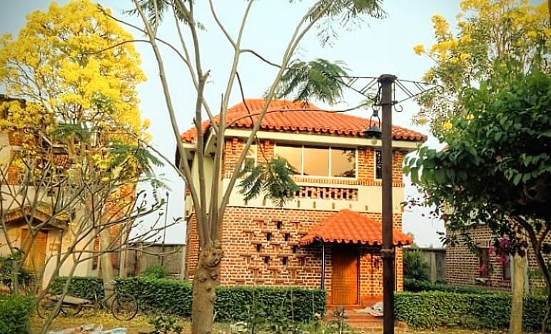 LABANYA 𝗕𝗢𝗢𝗞 Shantiniketan Homestay