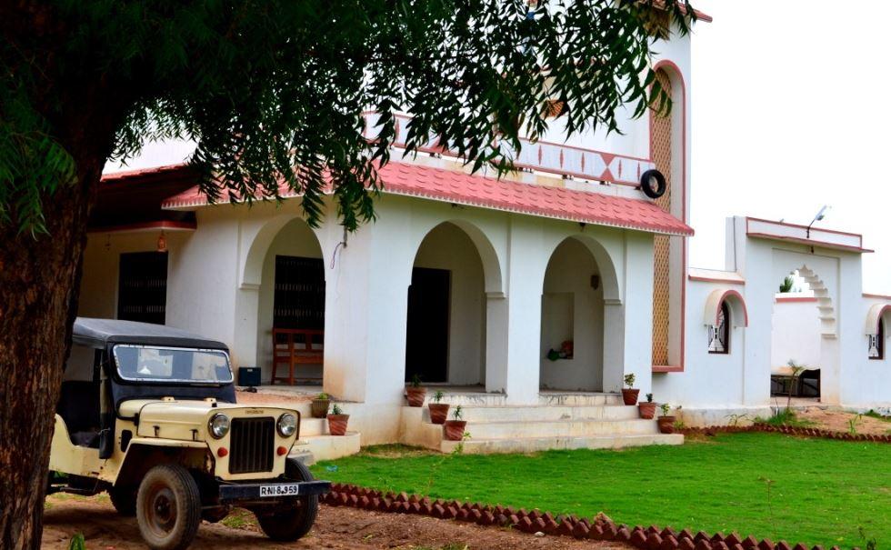 The Country Retreat 𝗕𝗢𝗢𝗞 Falna Homestay