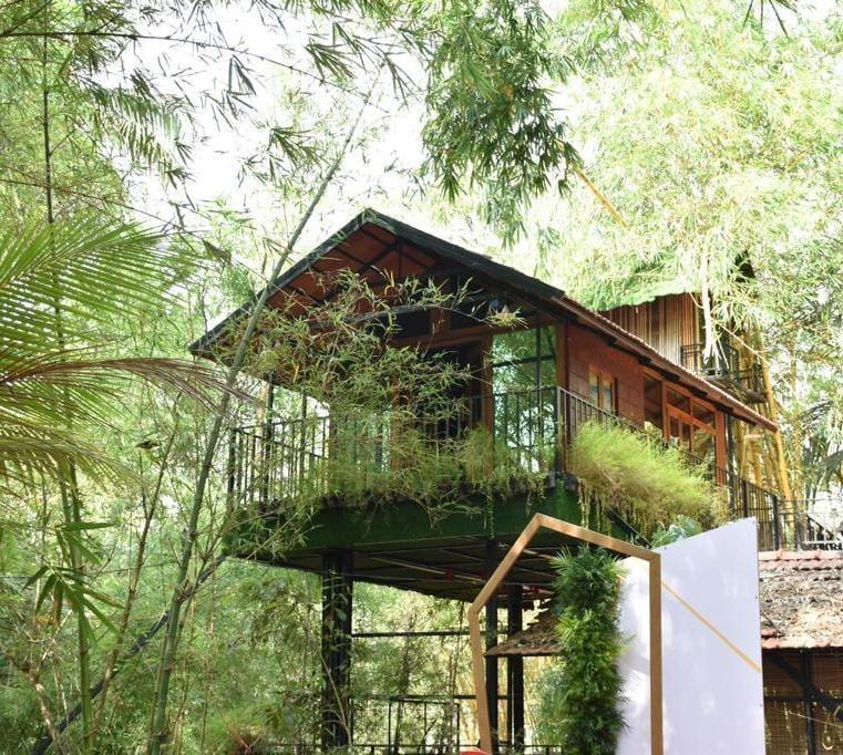 Green Tree House With Pool 𝗕𝗢𝗢𝗞 Kodungallur Cottage