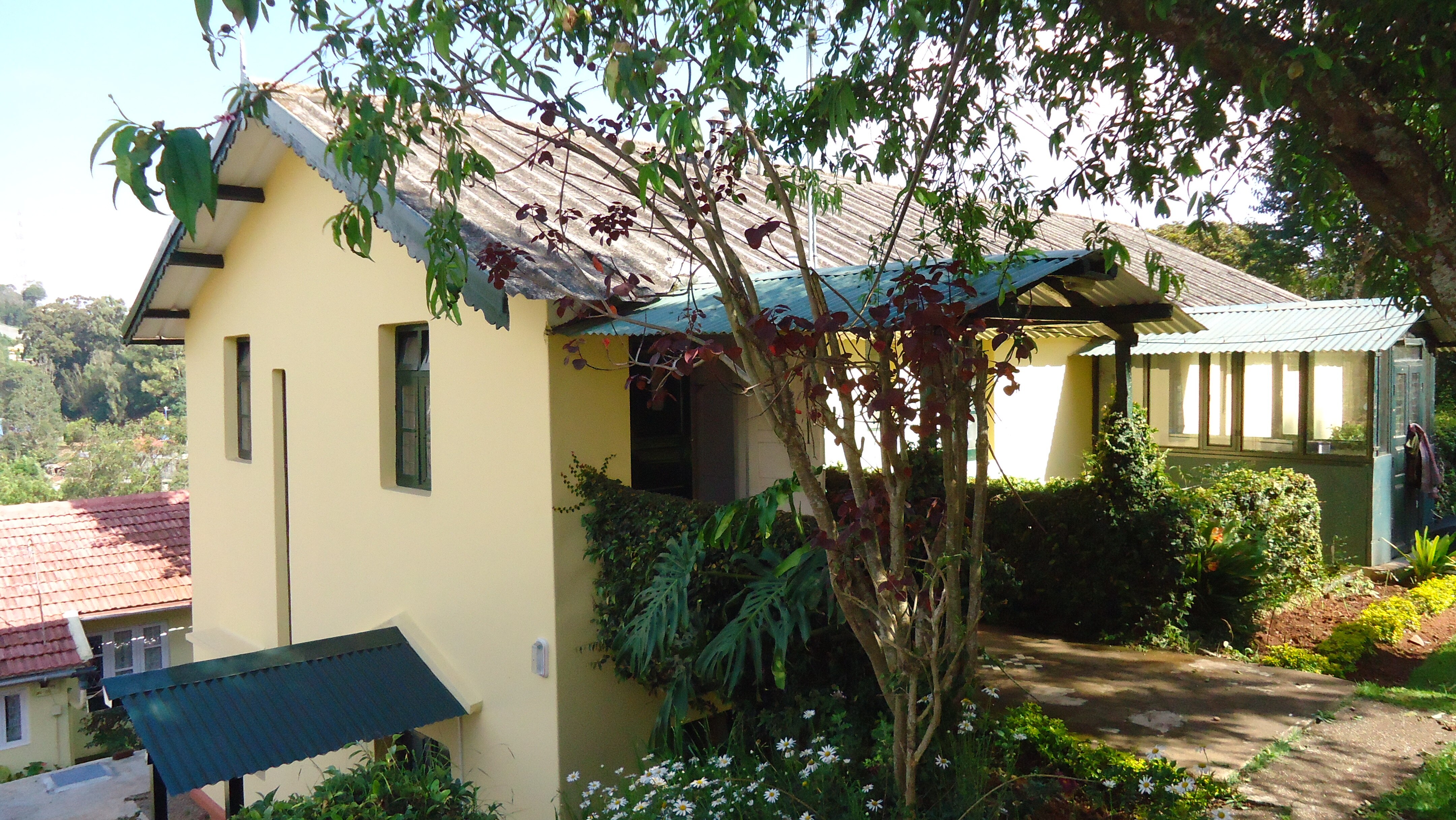 Glenwood 𝗕𝗢𝗢𝗞 Coonoor Cottage