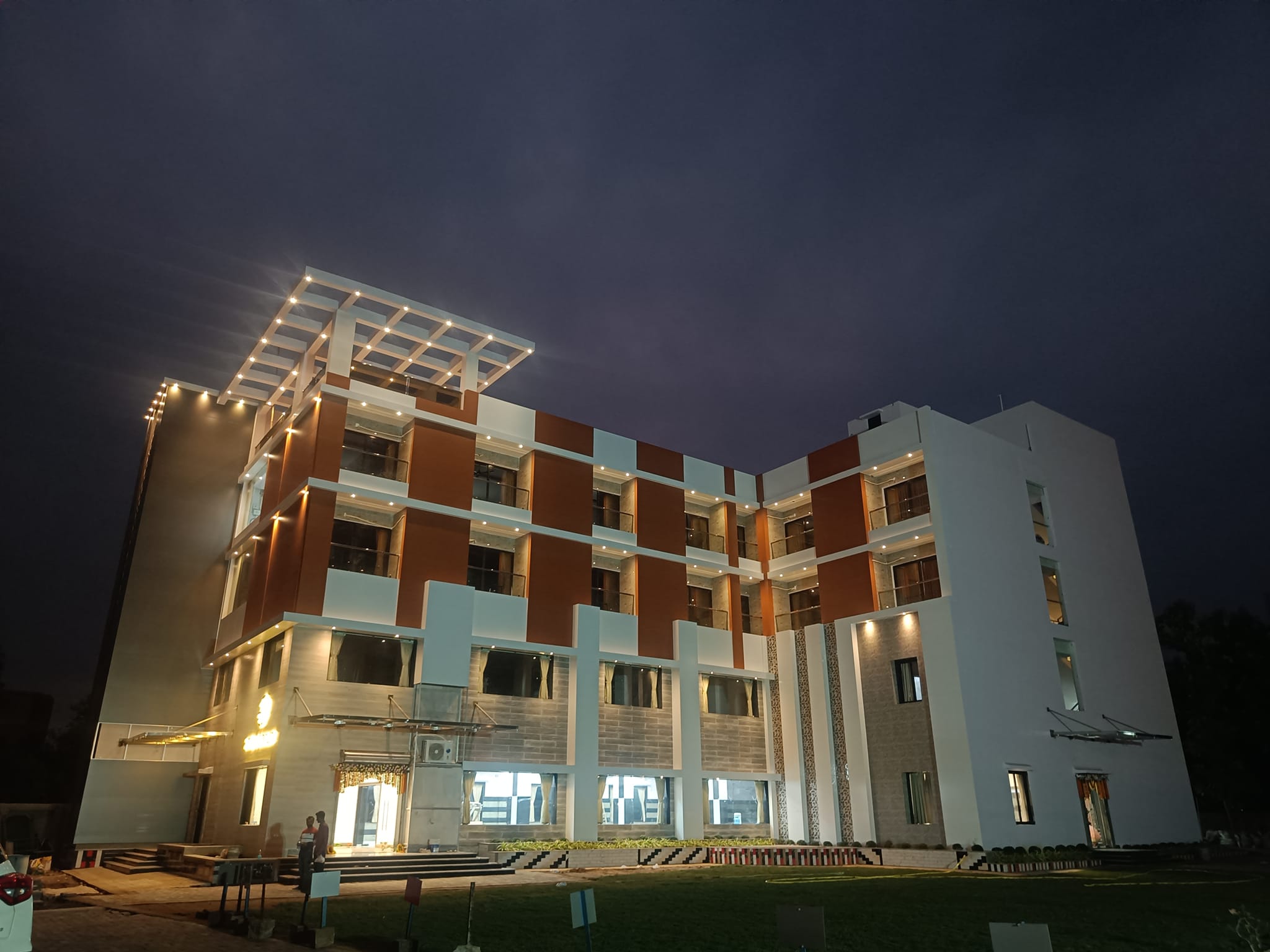 The Event View 𝗕𝗢𝗢𝗞 Kharagpur Hotel