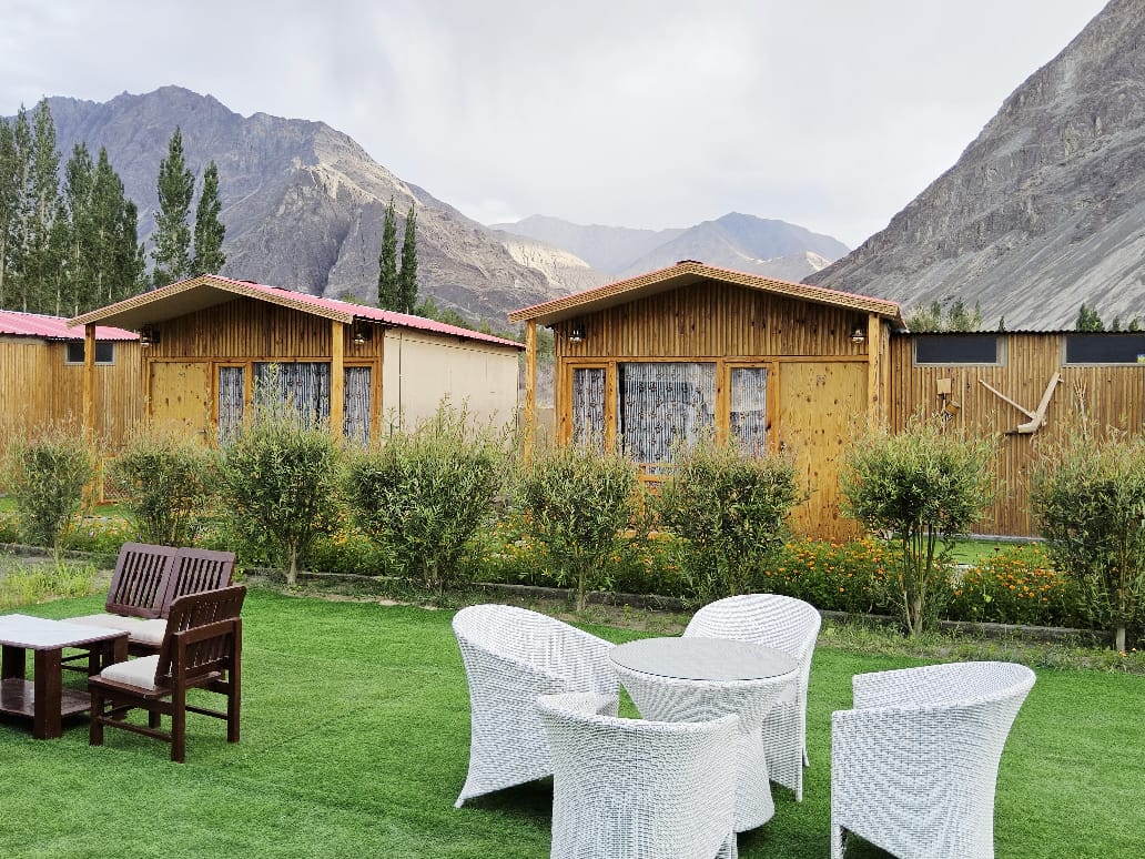 Classic Cottage 𝗕𝗢𝗢𝗞 Nubra Valley Resort
