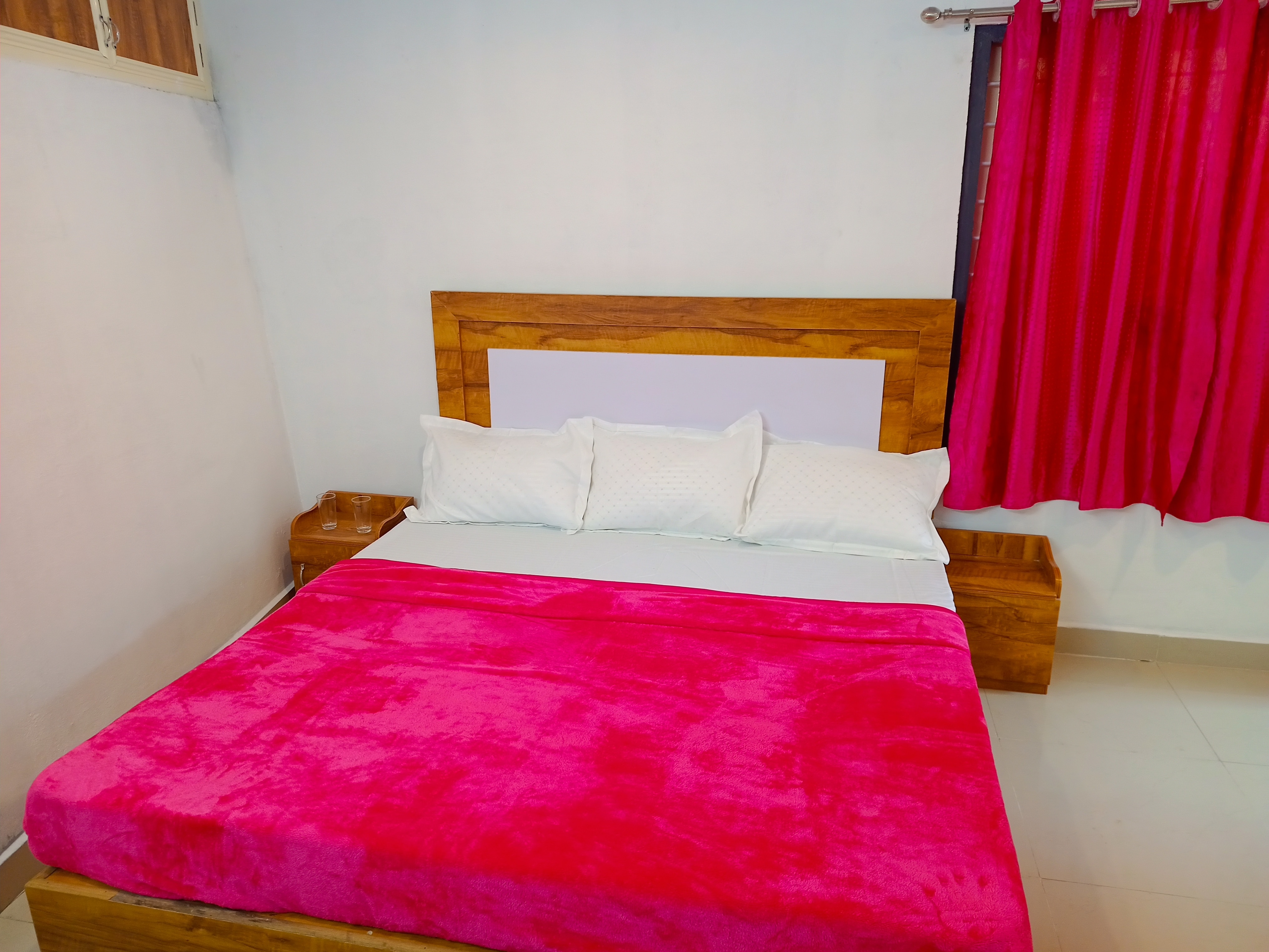Cicily Holidays Inn Munnar 𝗕𝗢𝗢𝗞 Munnar Hostel