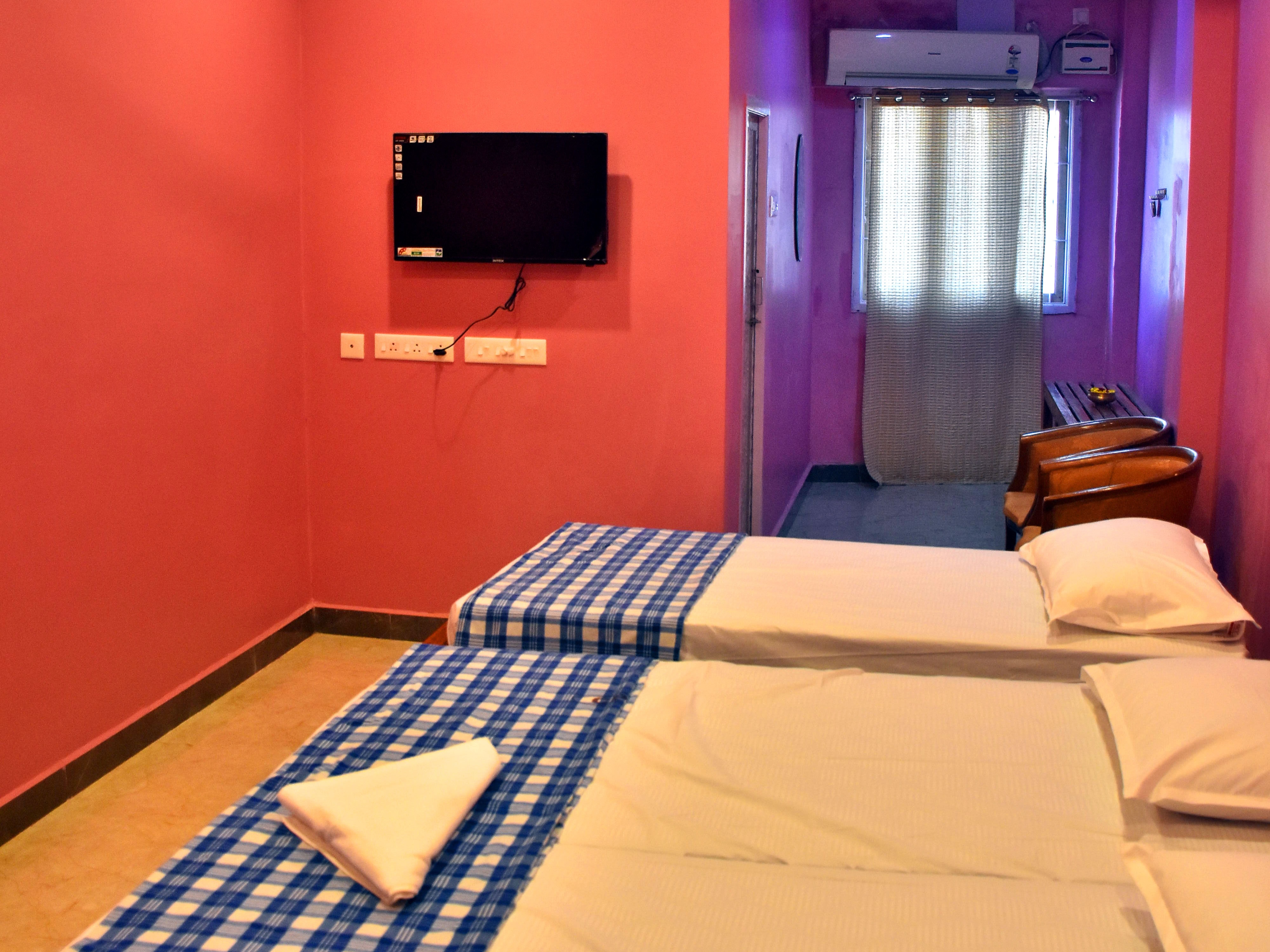 Rooms of City Plaza Lodge - Hotel in Karaikal
