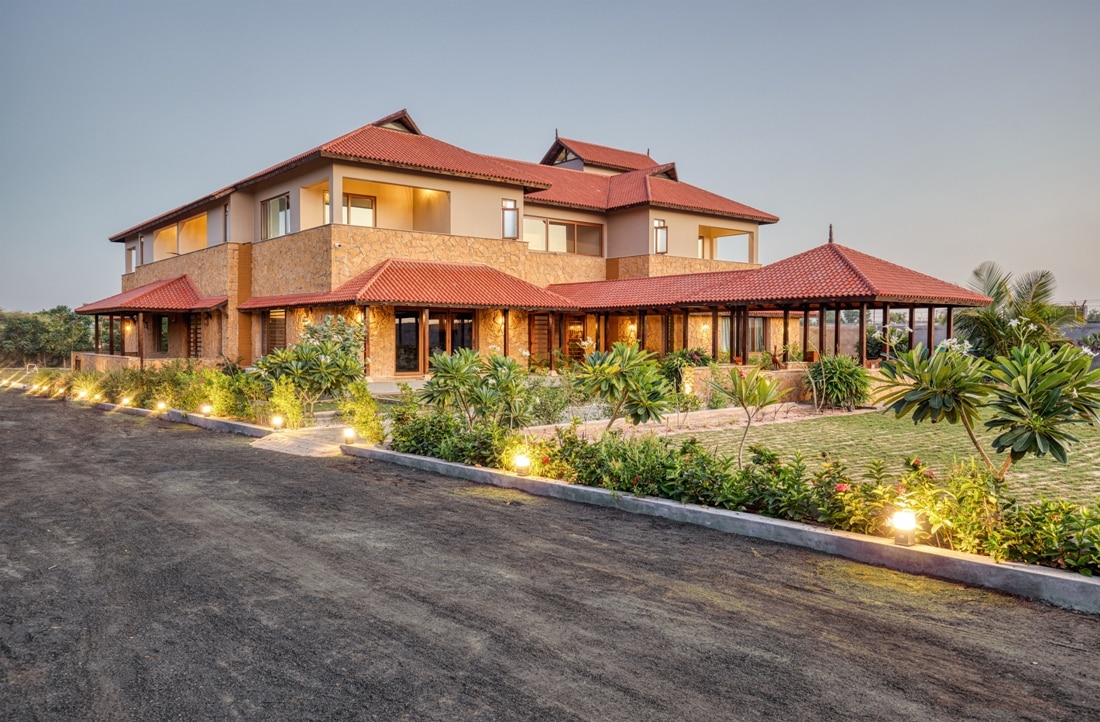 THE KUTCHH COURTYARD 𝗕𝗢𝗢𝗞 Bhuj Homestay