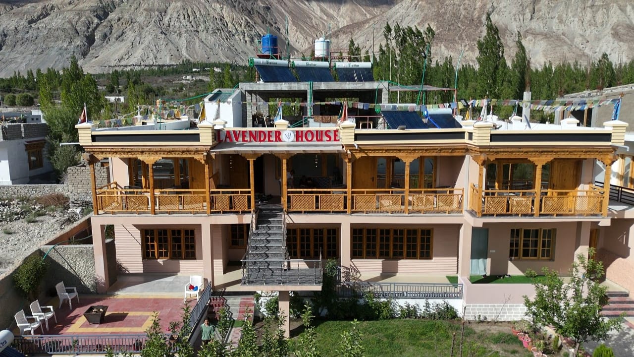 Lavender House Sumoor 𝗕𝗢𝗢𝗞 Nubra Valley Hotel