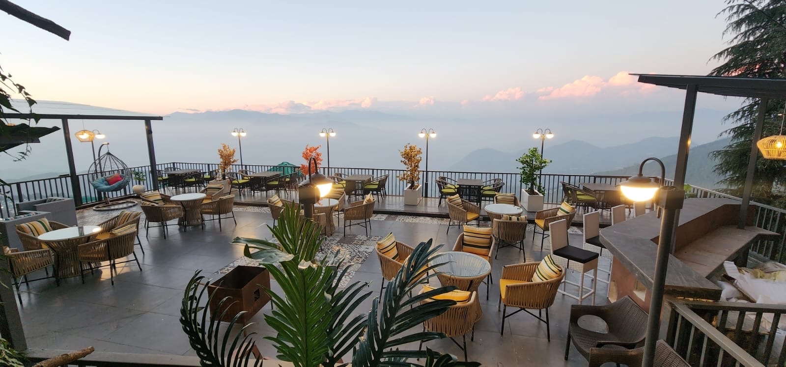Hotel Kayanat 𝗕𝗢𝗢𝗞 Dalhousie Hotel