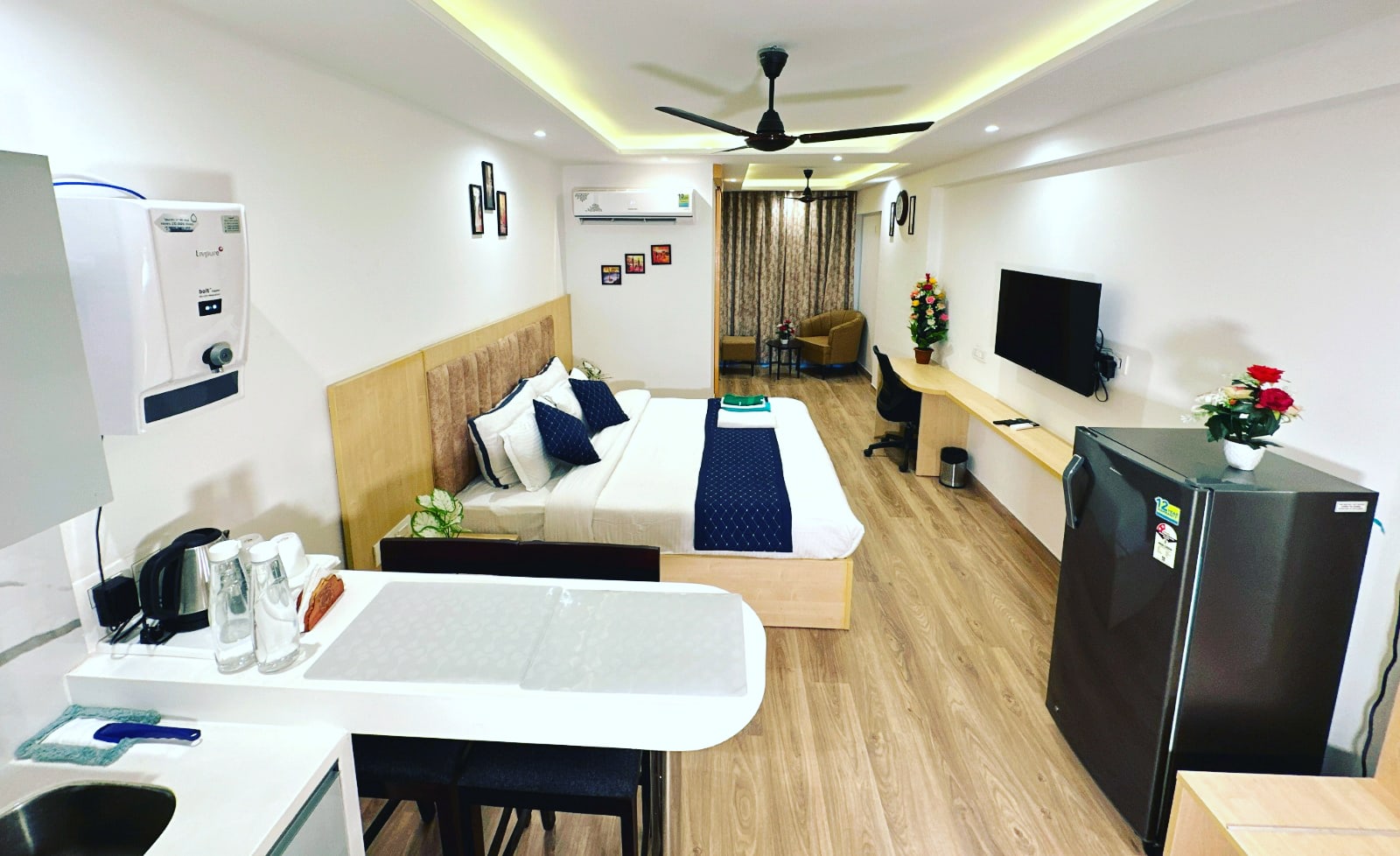 Hotel Night Out 𝗕𝗢𝗢𝗞 Jaipur Homestay