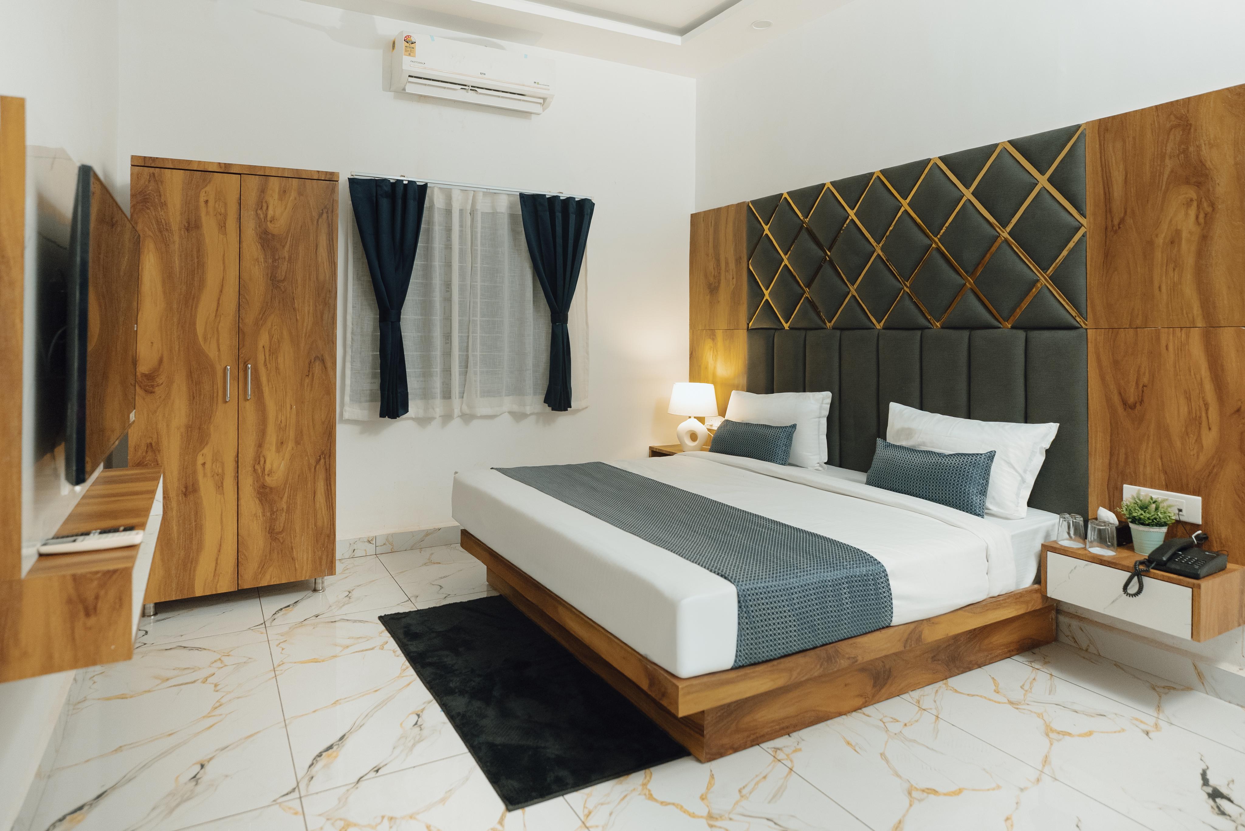 HOTEL MAYA ELITE 𝗕𝗢𝗢𝗞 Bhopal Hotel