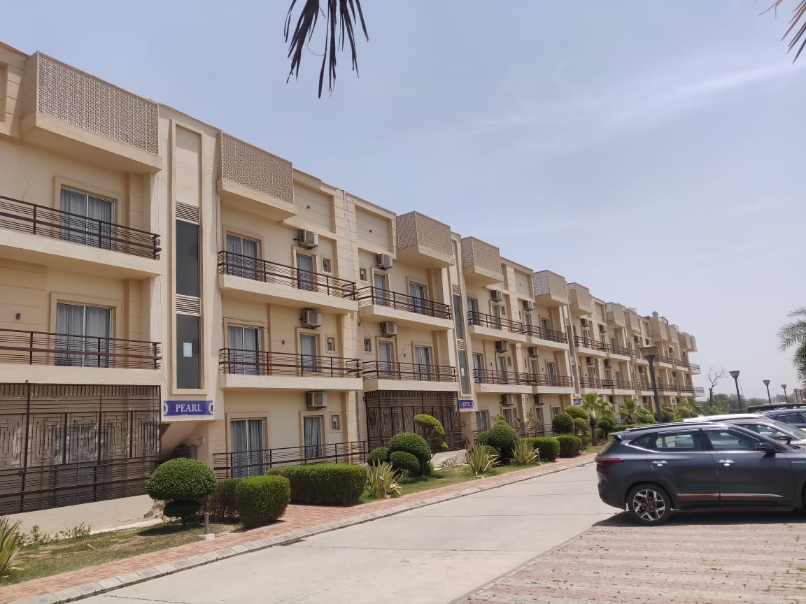 Hotel dhruva inn shree dham 𝗕𝗢𝗢𝗞 Vrindavan Homestay