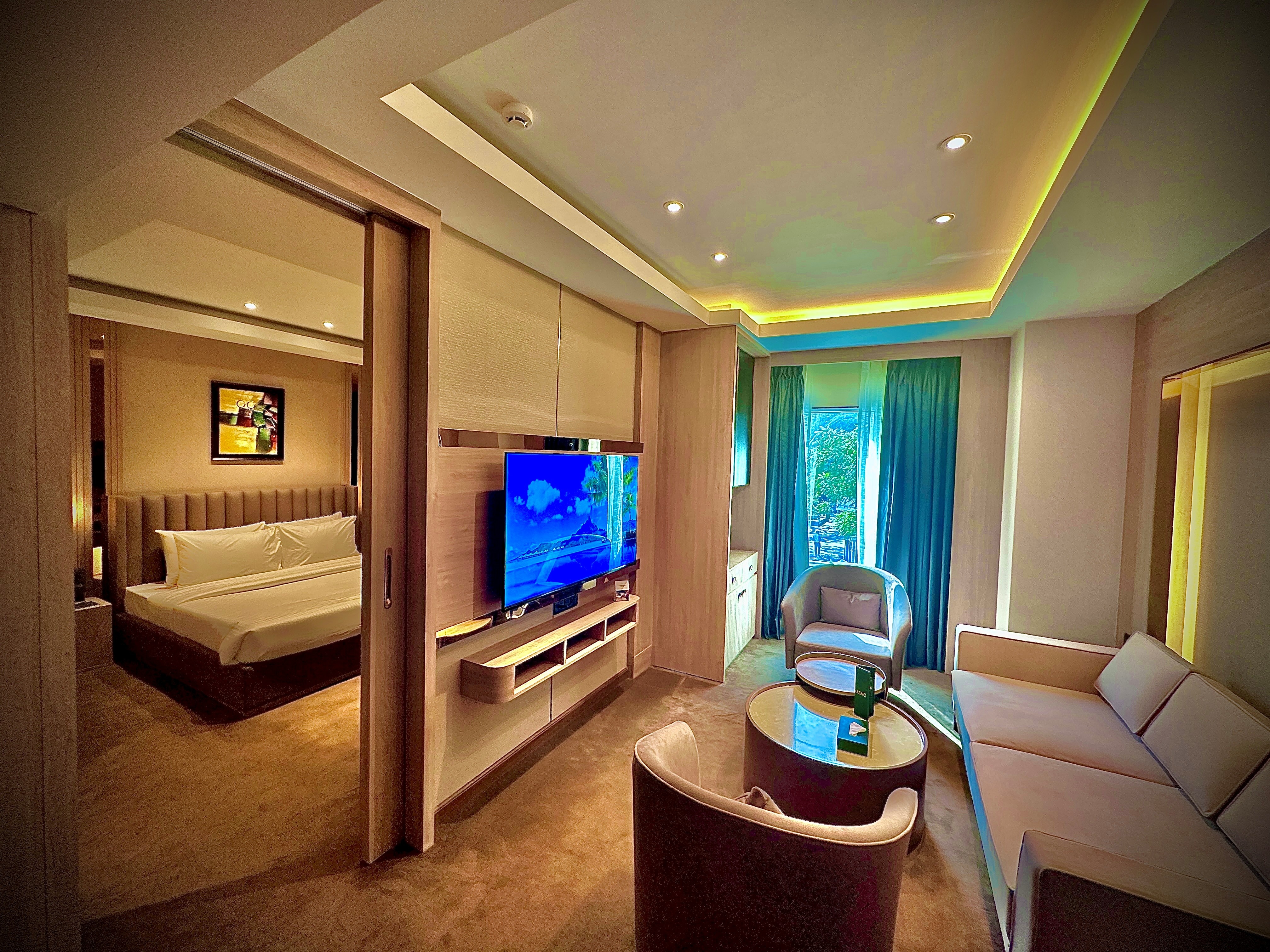 ASTER GRAND BY ZENQ SAKET 𝗕𝗢𝗢𝗞 Delhi Hotel
