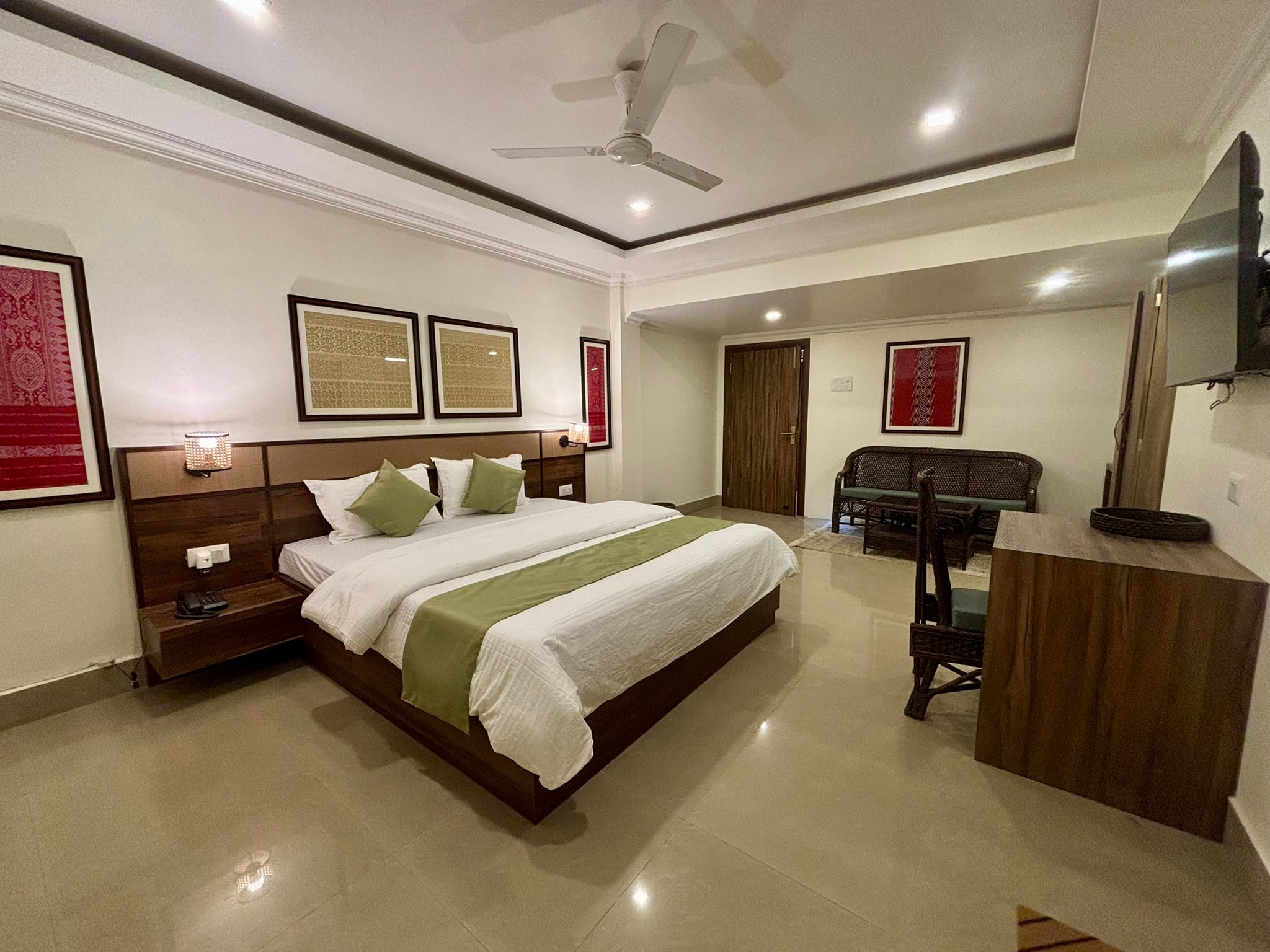 The Harmony Heritage Near Paltan Bazar 𝗕𝗢𝗢𝗞 Guwahati Homestay