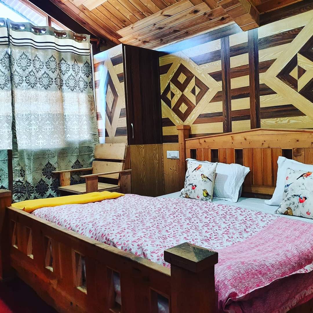 Hotel O Ashirwad Palace 𝗕𝗢𝗢𝗞 Theog Hotel