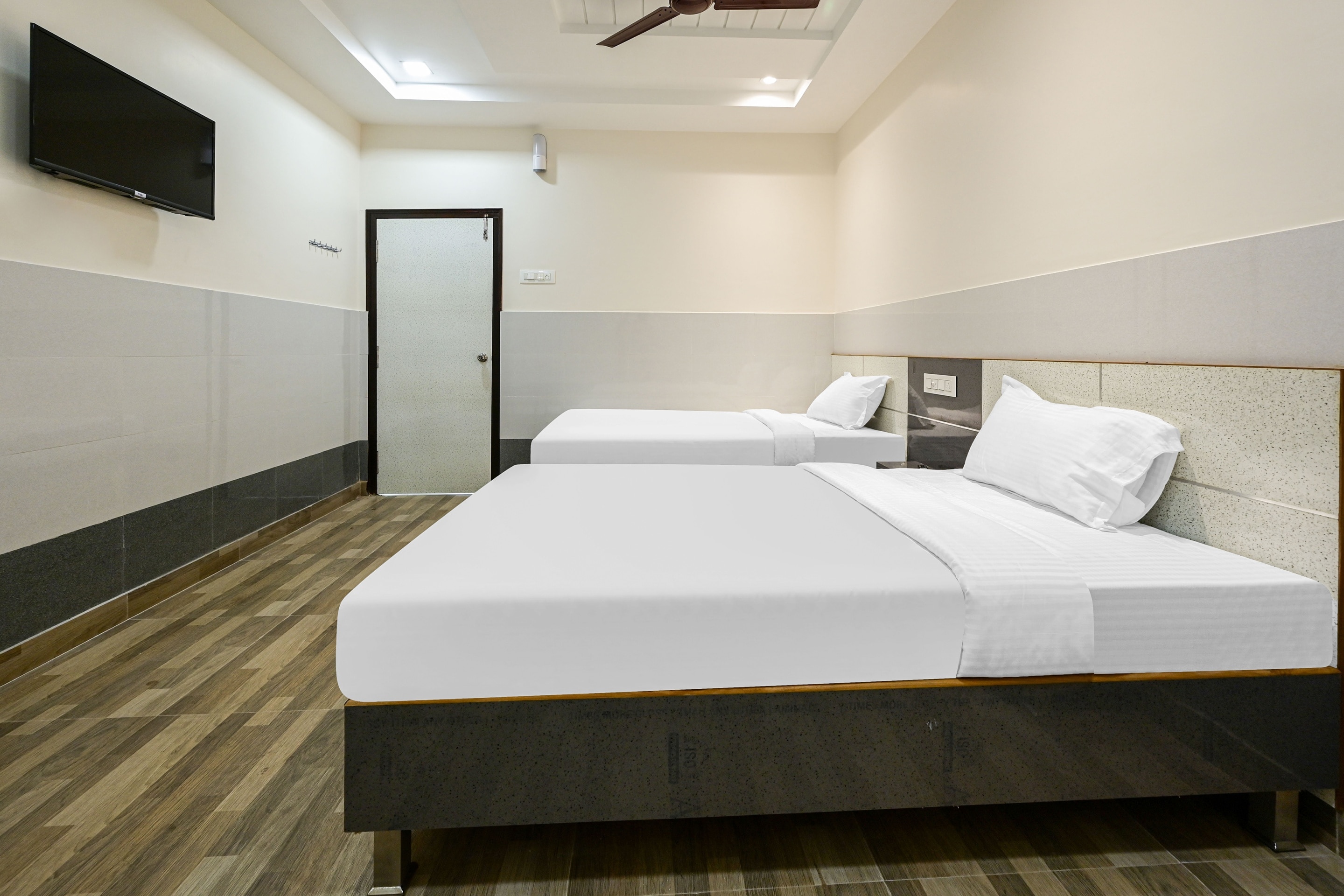 Hotel O Gv Grand 𝗕𝗢𝗢𝗞 Visakhapatnam Hotel