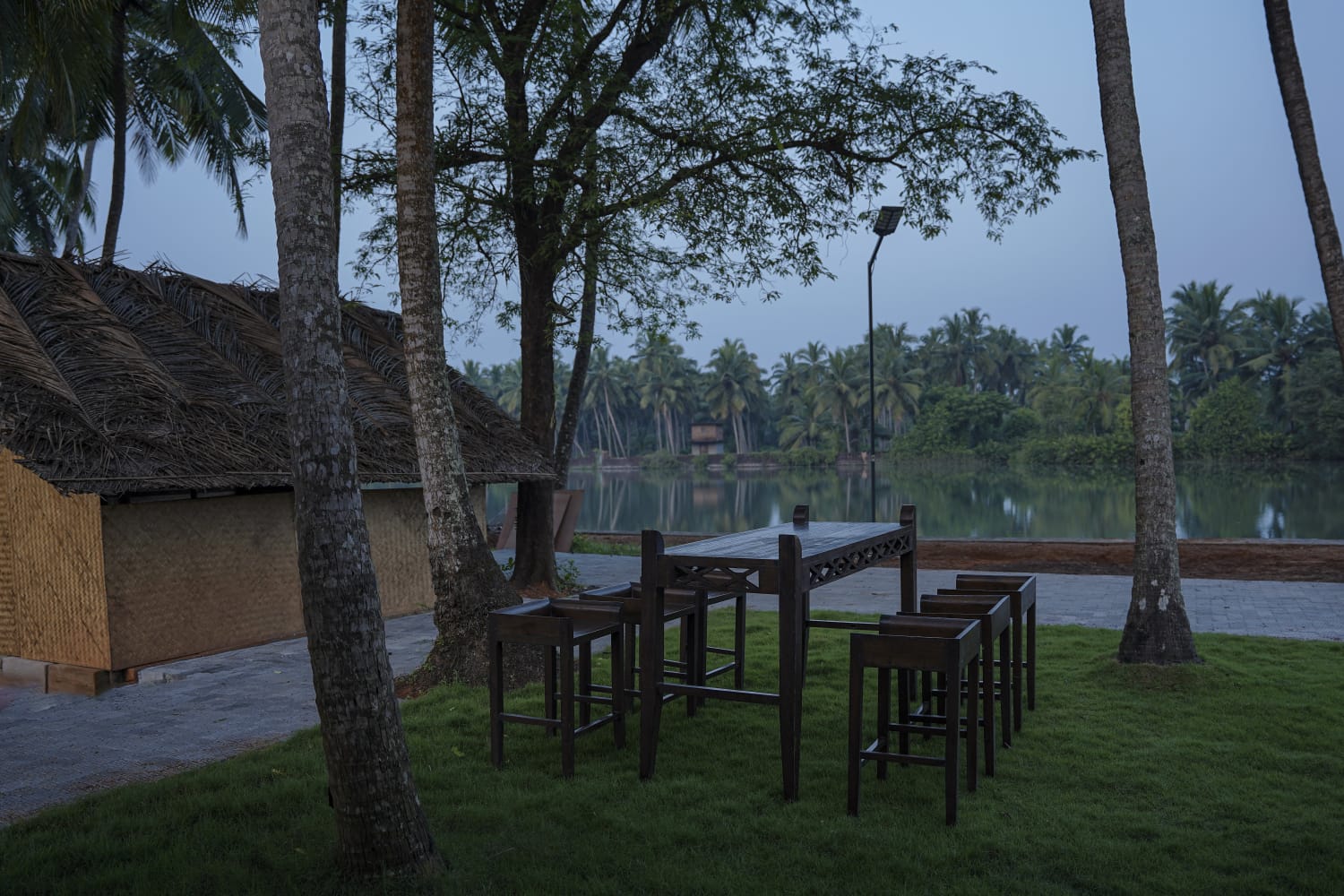 Theeram Heritage Villa 𝗕𝗢𝗢𝗞 Koyilandi Homestay