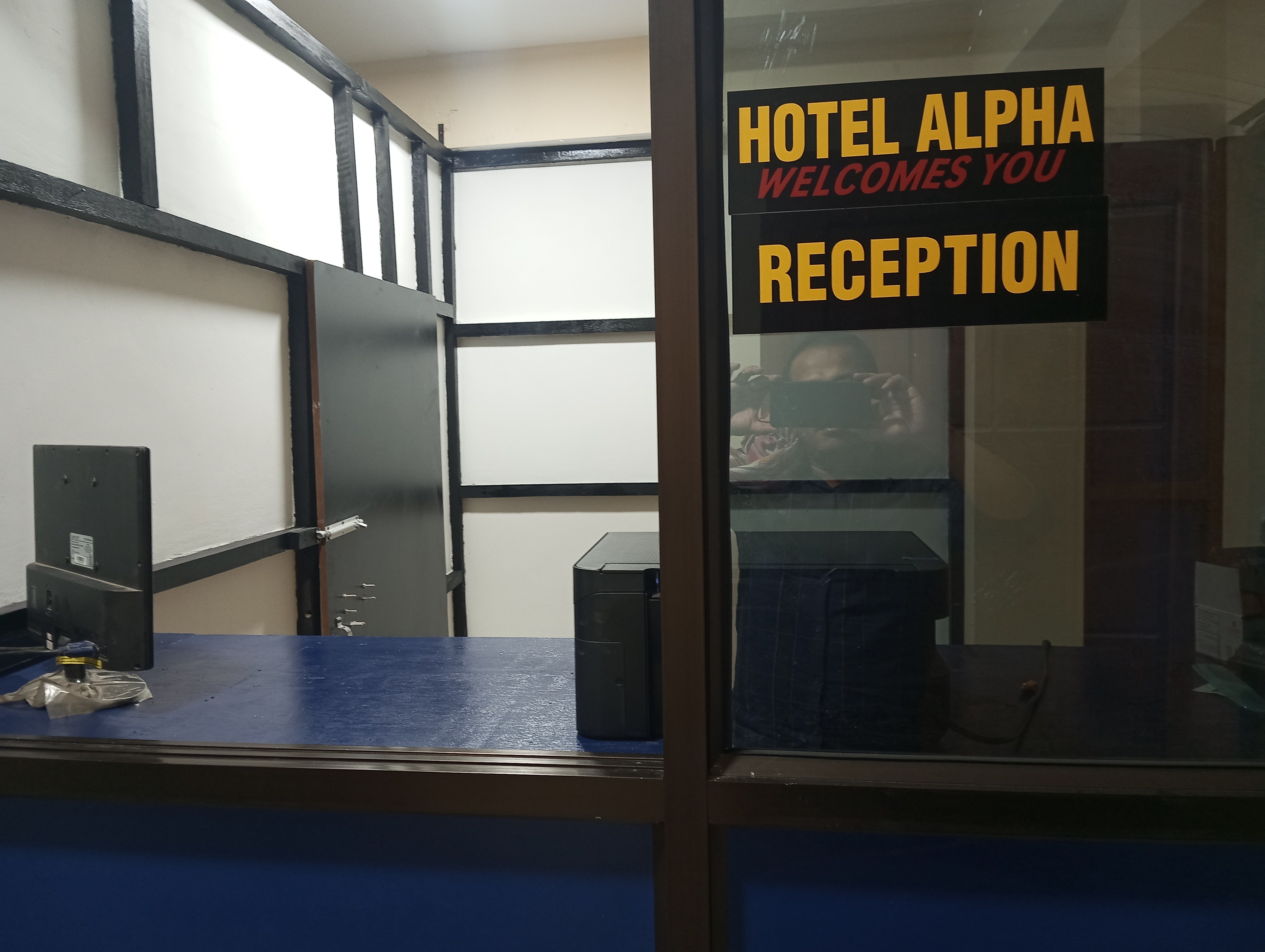 Hotel Alpha 𝗕𝗢𝗢𝗞 Imphal Hotel