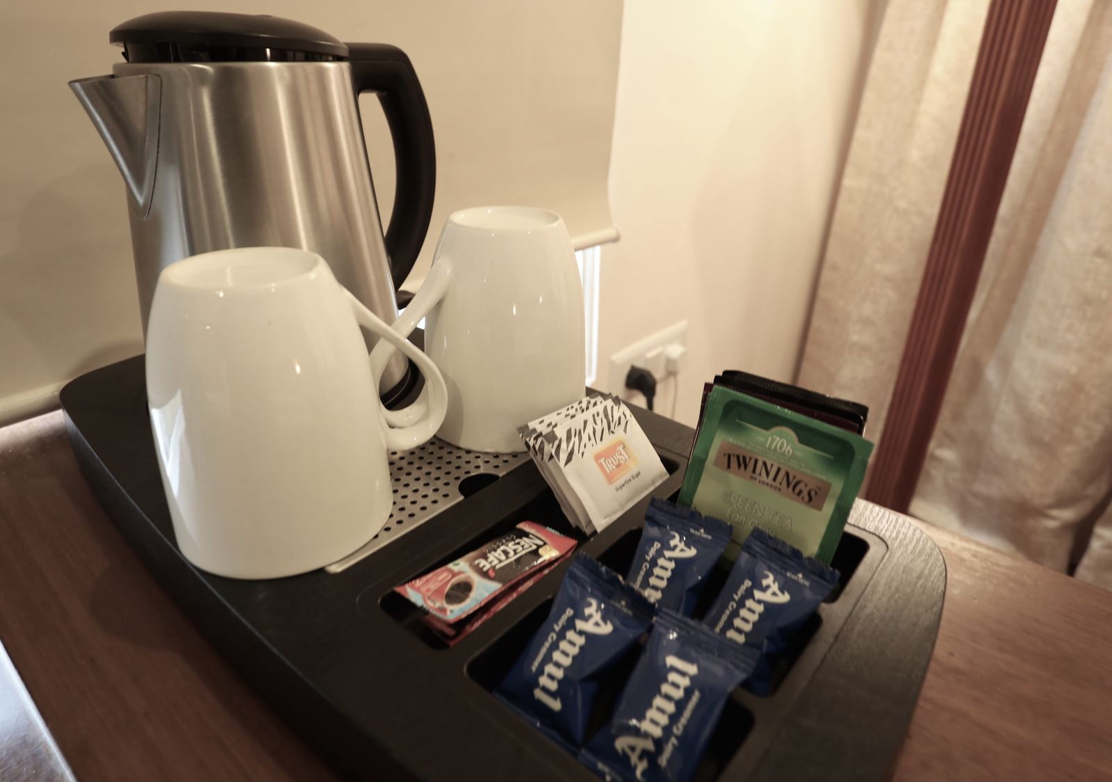 T-Chong 𝗕𝗢𝗢𝗞 Leh Hotel
