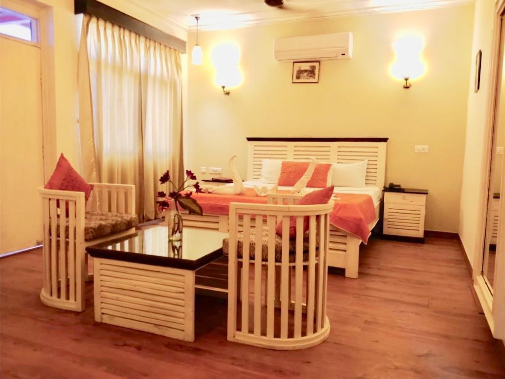 Hotel Glitz Jaipur - Reviews, Photos & Offer