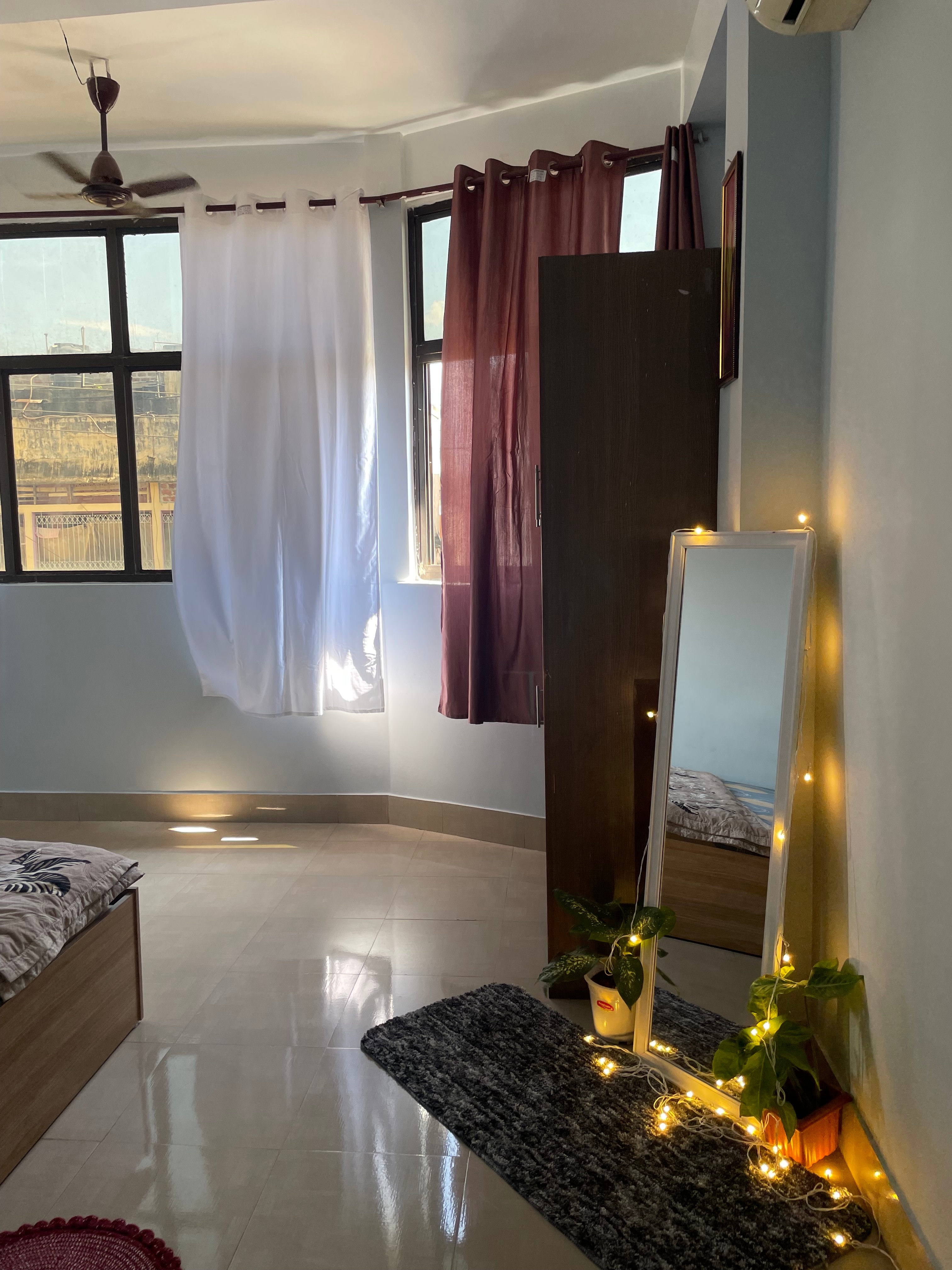 Urban loft Homestay 𝗕𝗢𝗢𝗞 Guwahati Homestay
