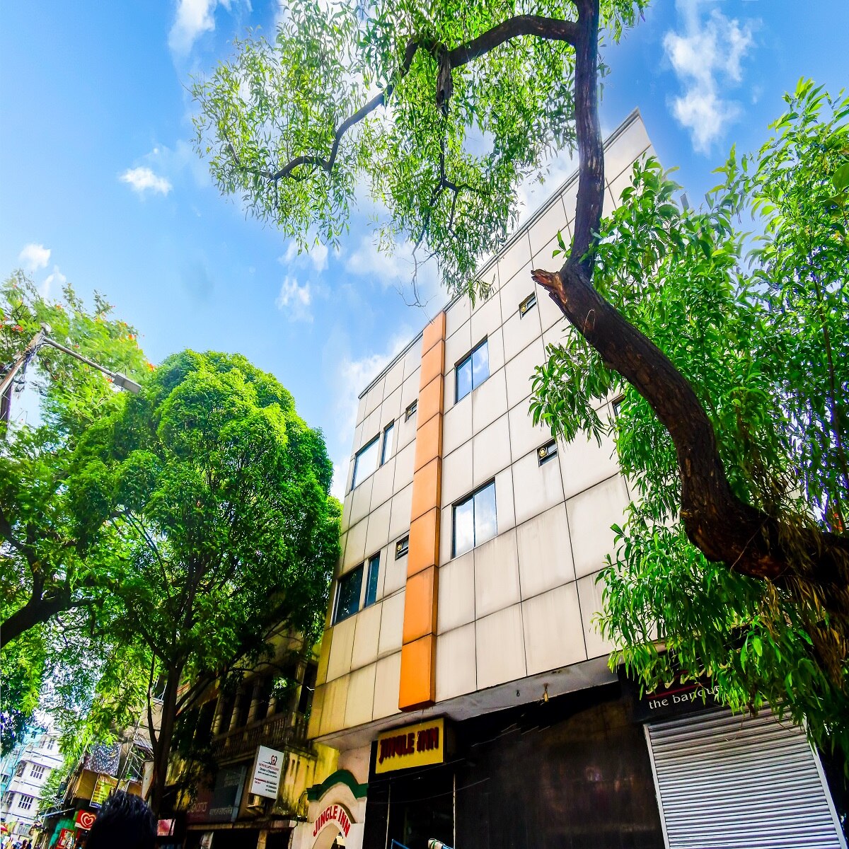 Hotel Jingle Inn 𝗕𝗢𝗢𝗞 Kolkata Hotel