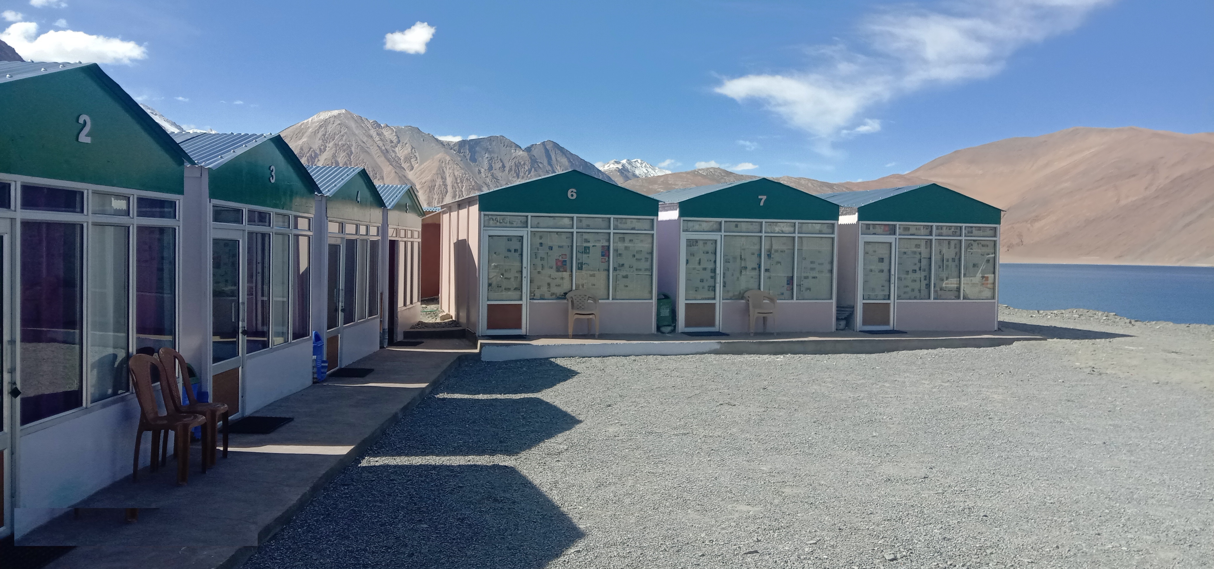 Namtso Wooden Cottage | Rooms in a Homestay 𝗕𝗢𝗢𝗞 Pangong Cottage