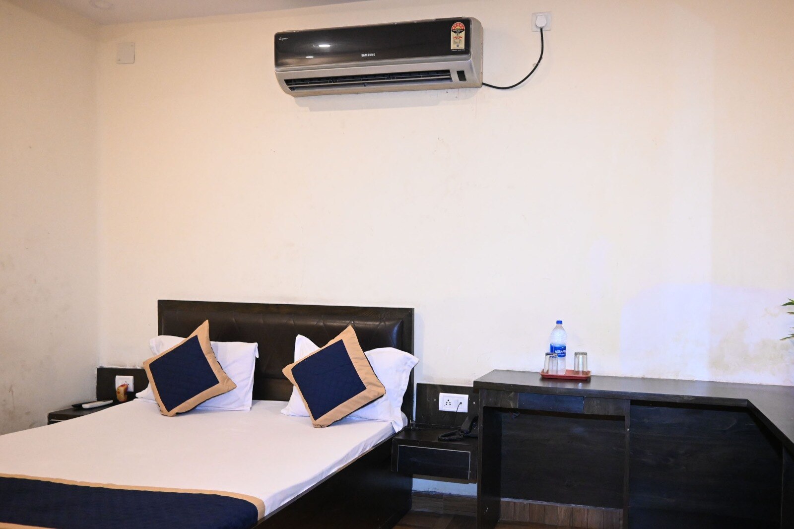 Hotel Days Inn 𝗕𝗢𝗢𝗞 Ranchi Hotel