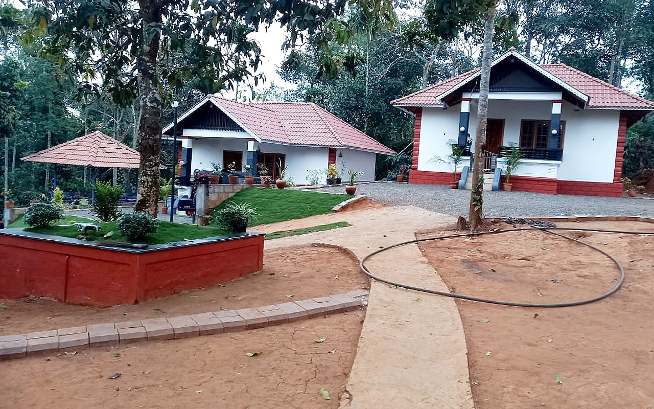 Camp Hut 𝗕𝗢𝗢𝗞 Wayanad Cottage