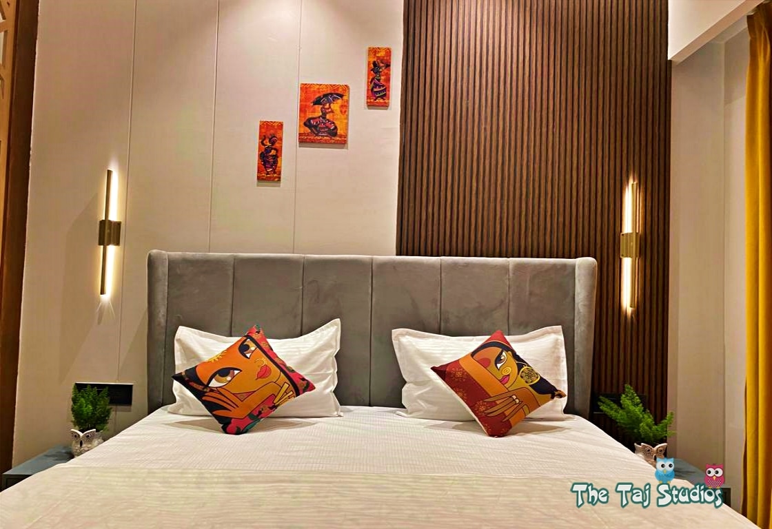 Super Deluxe Studio Apartment at Blue Sapphire by Taj Studios 𝗕𝗢𝗢𝗞 ...