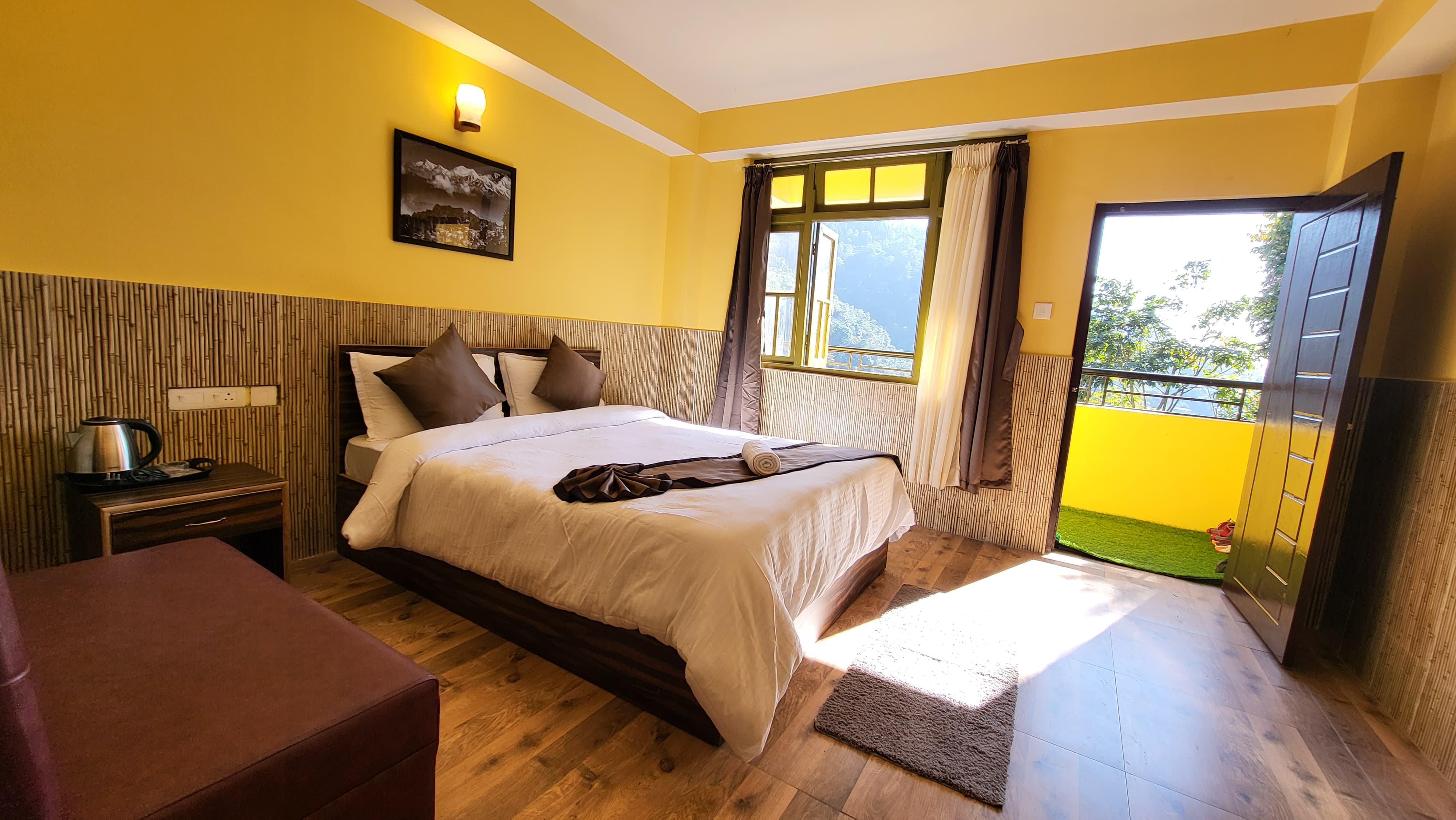 Himalayan Higes Homestay | Bar & Restaurant 𝗕𝗢𝗢𝗞 Gangtok Homestay