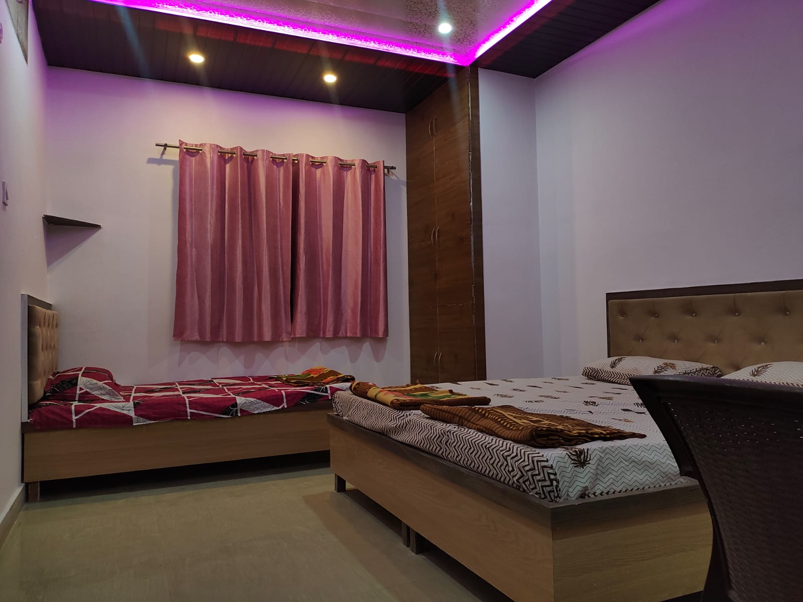 Smriti Homestay 𝗕𝗢𝗢𝗞 Varanasi Homestay