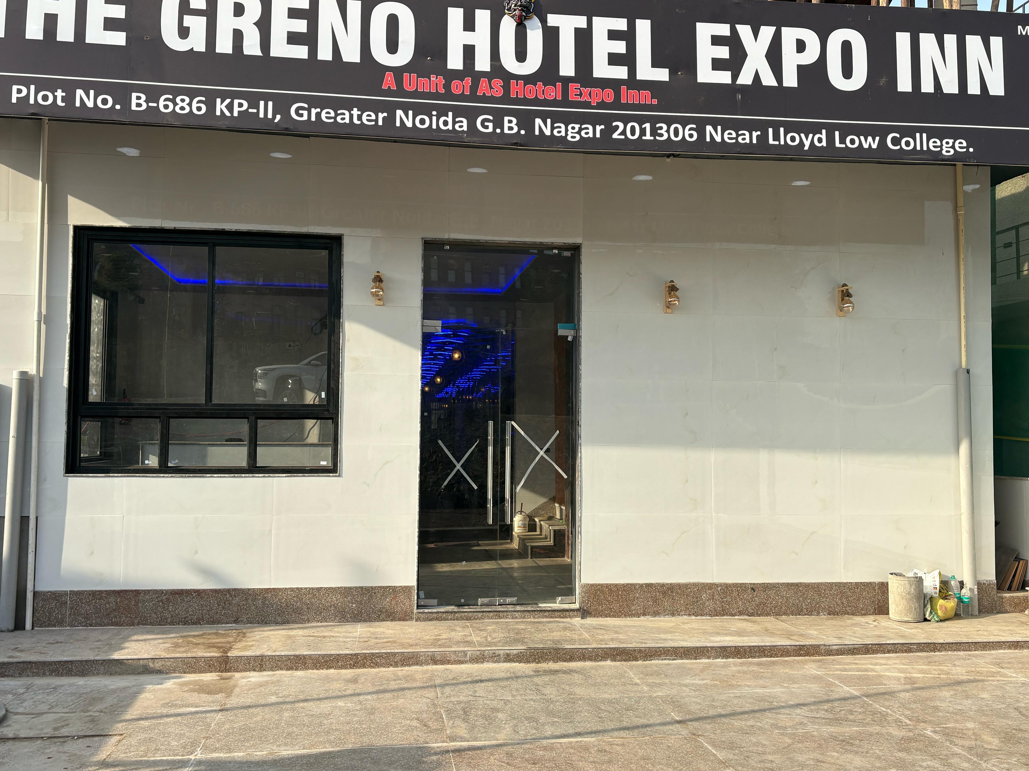 The Greno Hotel Expo Inn 𝗕𝗢𝗢𝗞 Noida Hotel