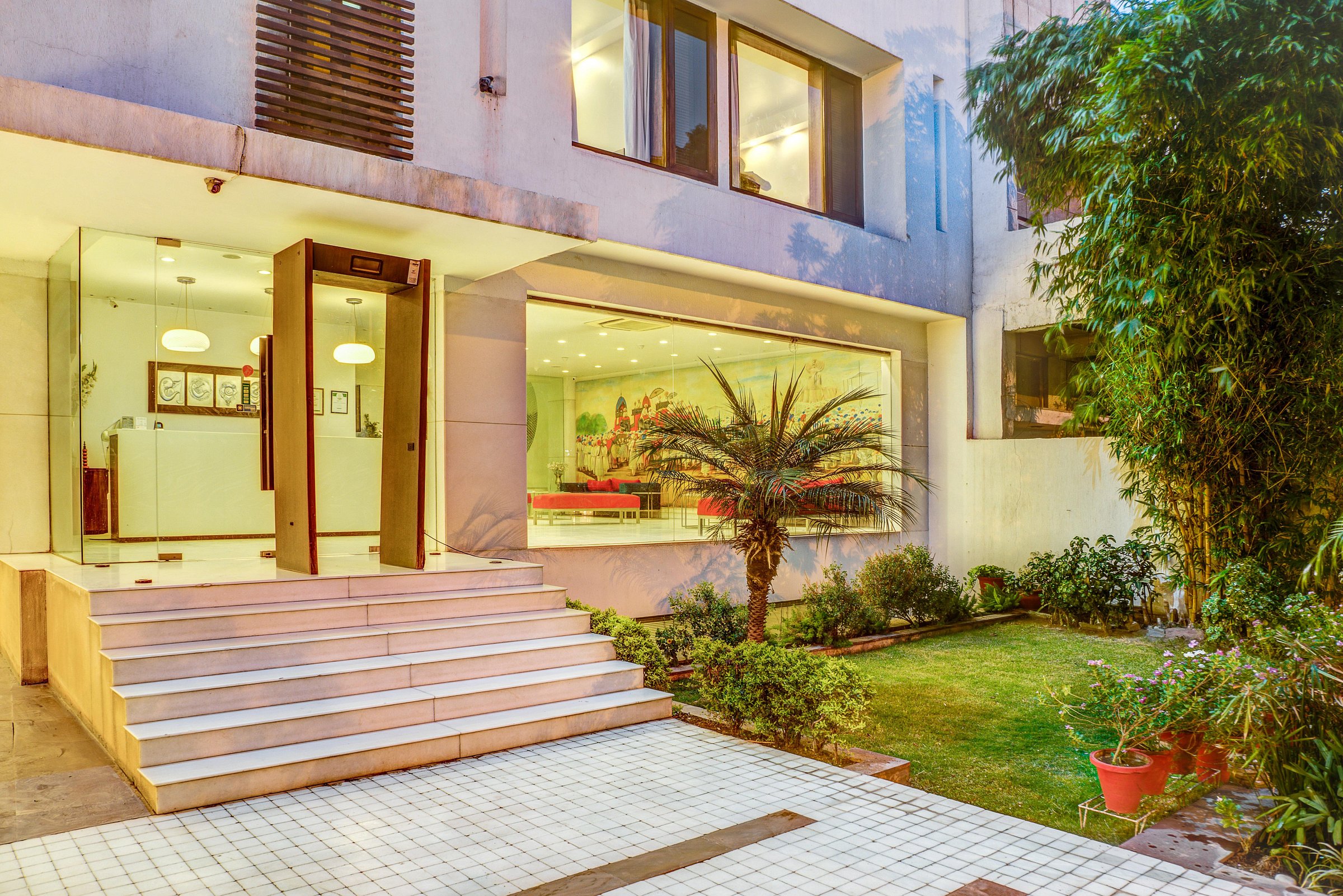 Amber Inn by Orion Hotels Delhi - Reviews, Photos & Offer
