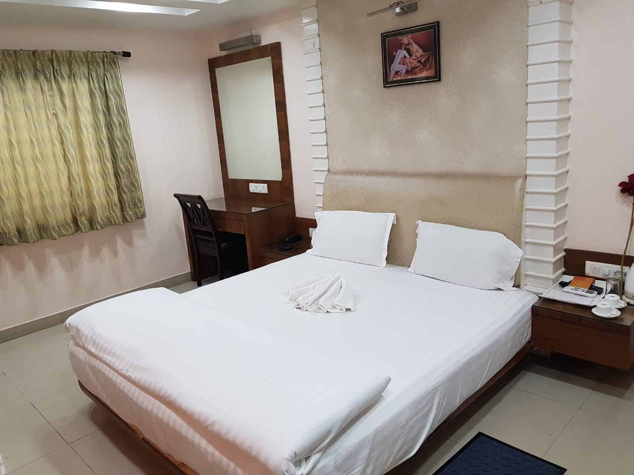 Hotel Madhulika Inn 𝗕𝗢𝗢𝗞 Dhanbad Hotel