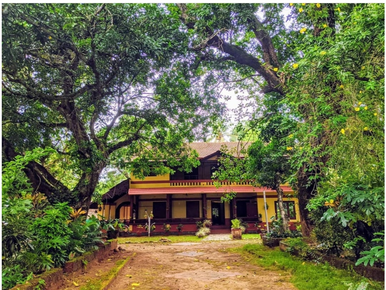 Godeeshwaram Beach Gardens 𝗕𝗢𝗢𝗞 Calicut (Kozhikode) Villa