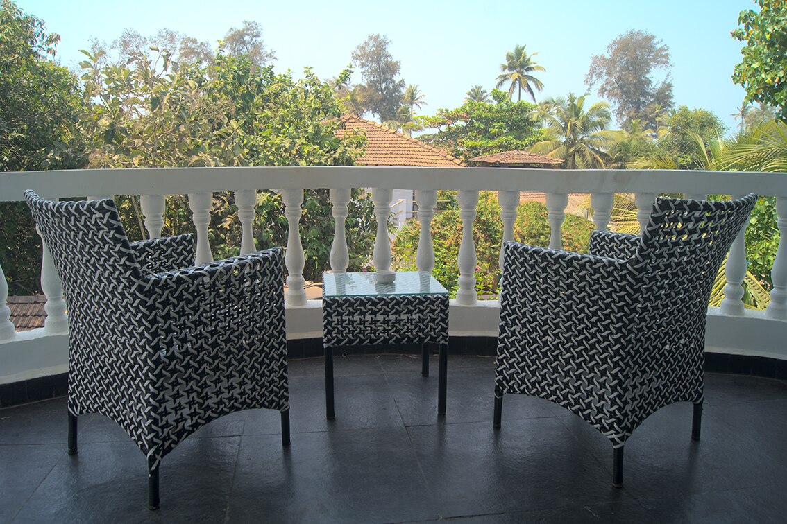 The Double V 𝗕𝗢𝗢𝗞 Goa Hotel