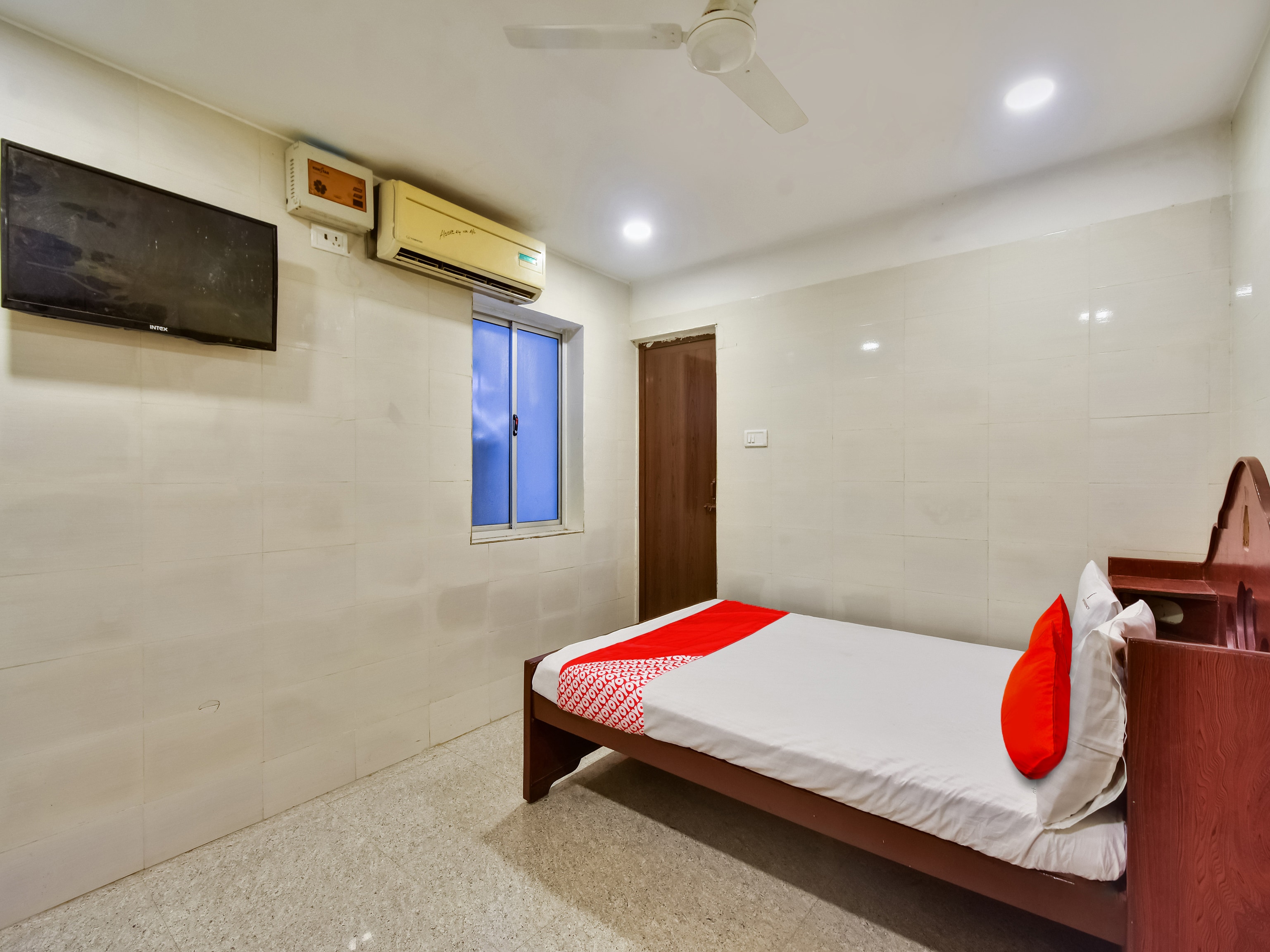 Prop Flagship Grand Residency 𝗕𝗢𝗢𝗞 Chennai Hotel