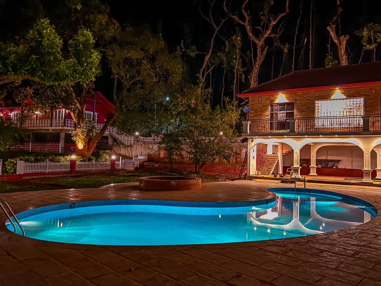 MANDAL WOODS HOMESTAY 𝗕𝗢𝗢𝗞 Chikmagalur Resort