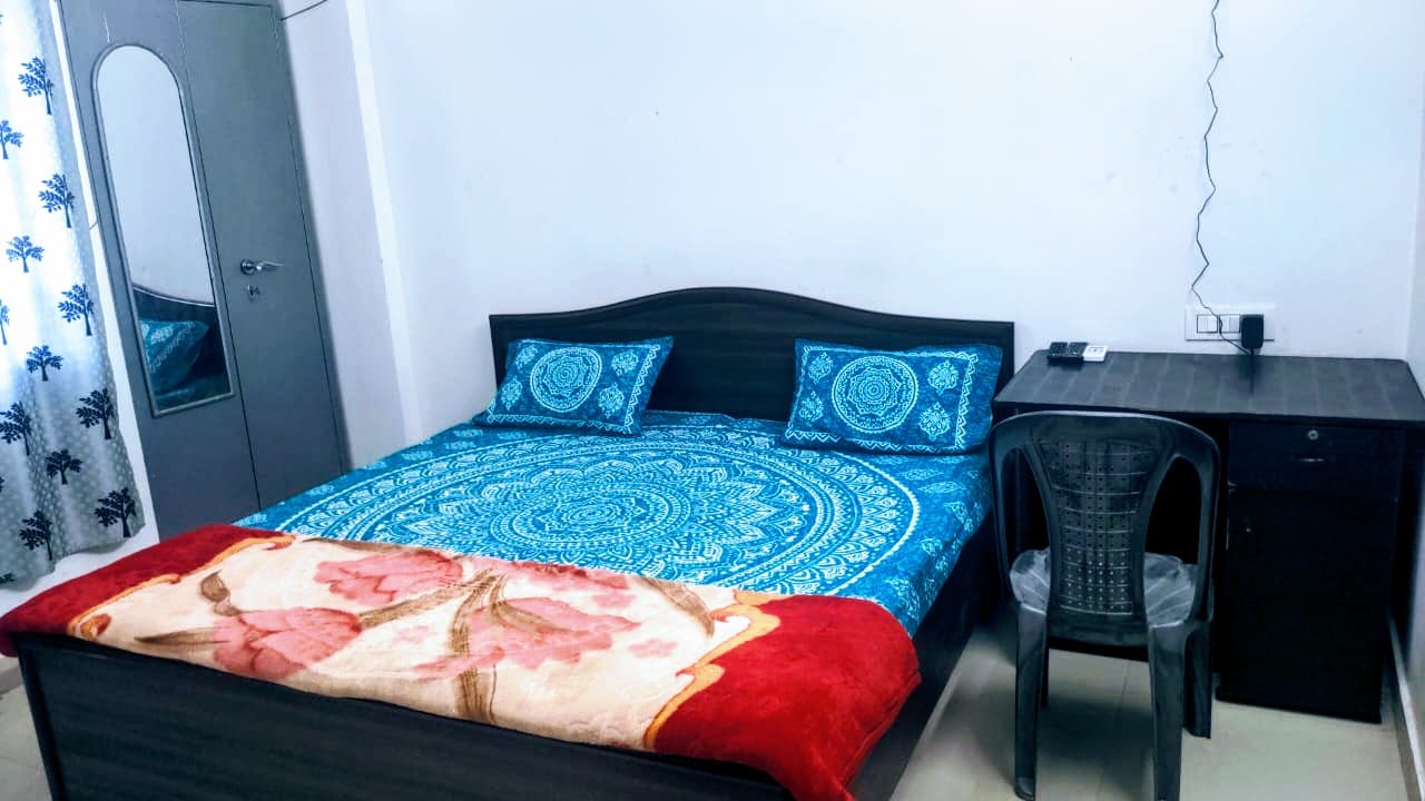 S Raj residency 𝗕𝗢𝗢𝗞 Rishikesh Apartment