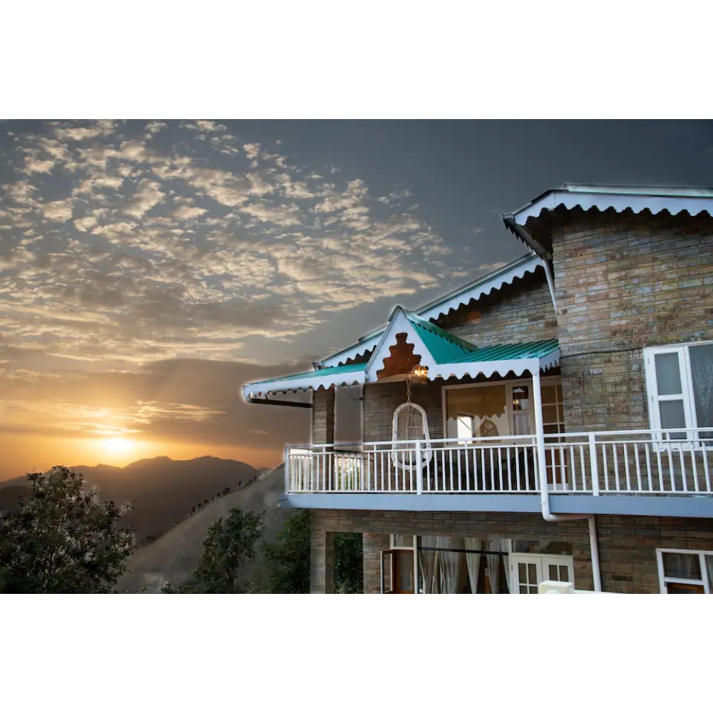 House on the Ridge 𝗕𝗢𝗢𝗞 Naukuchiatal Villa