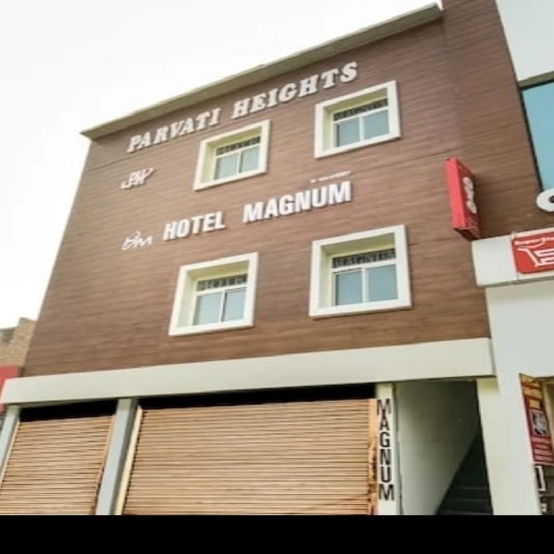 Hotel magnum 𝗕𝗢𝗢𝗞 Hisar Hotel