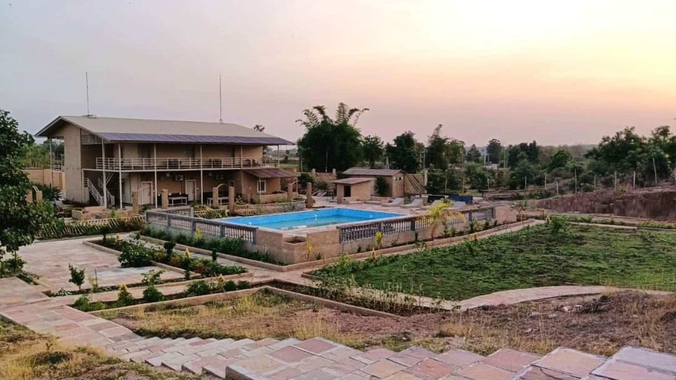 Mulberry Manor 𝗕𝗢𝗢𝗞 Sohagpur Homestay