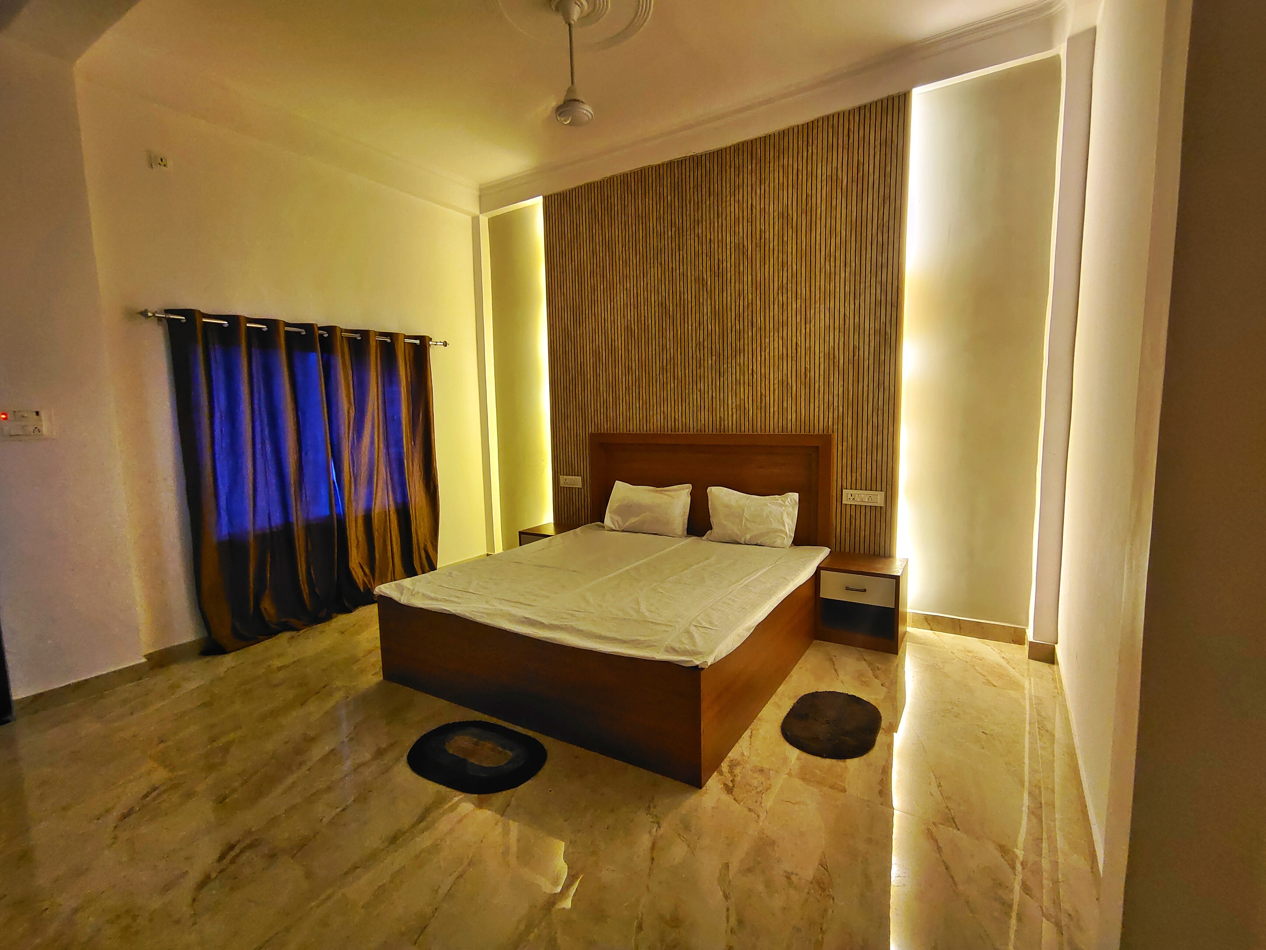 The Vindhya Garden 𝗕𝗢𝗢𝗞 Mirzapur Farm House