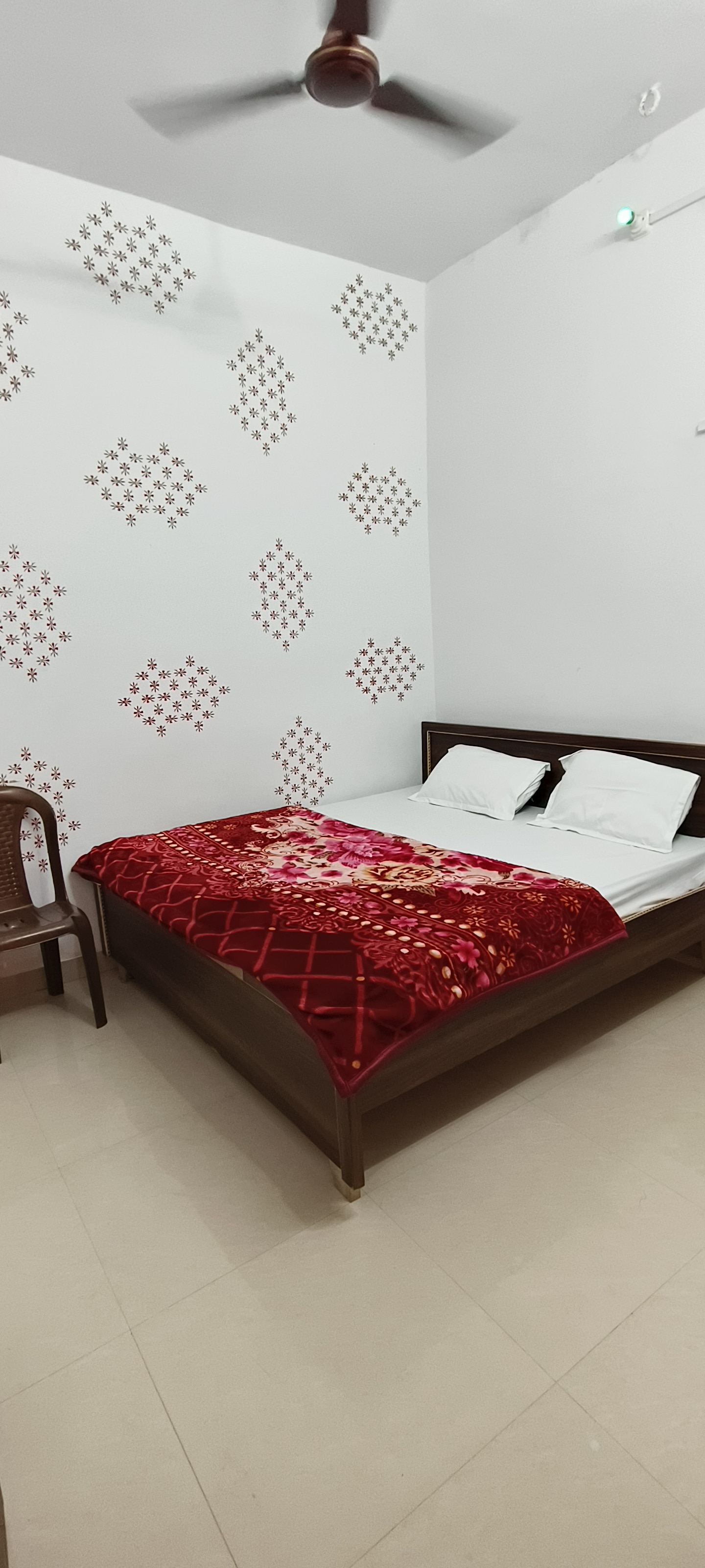 Maa kaushalya Guest House in Ayodhya 𝗕𝗢𝗢𝗞 Ayodhya Homestay