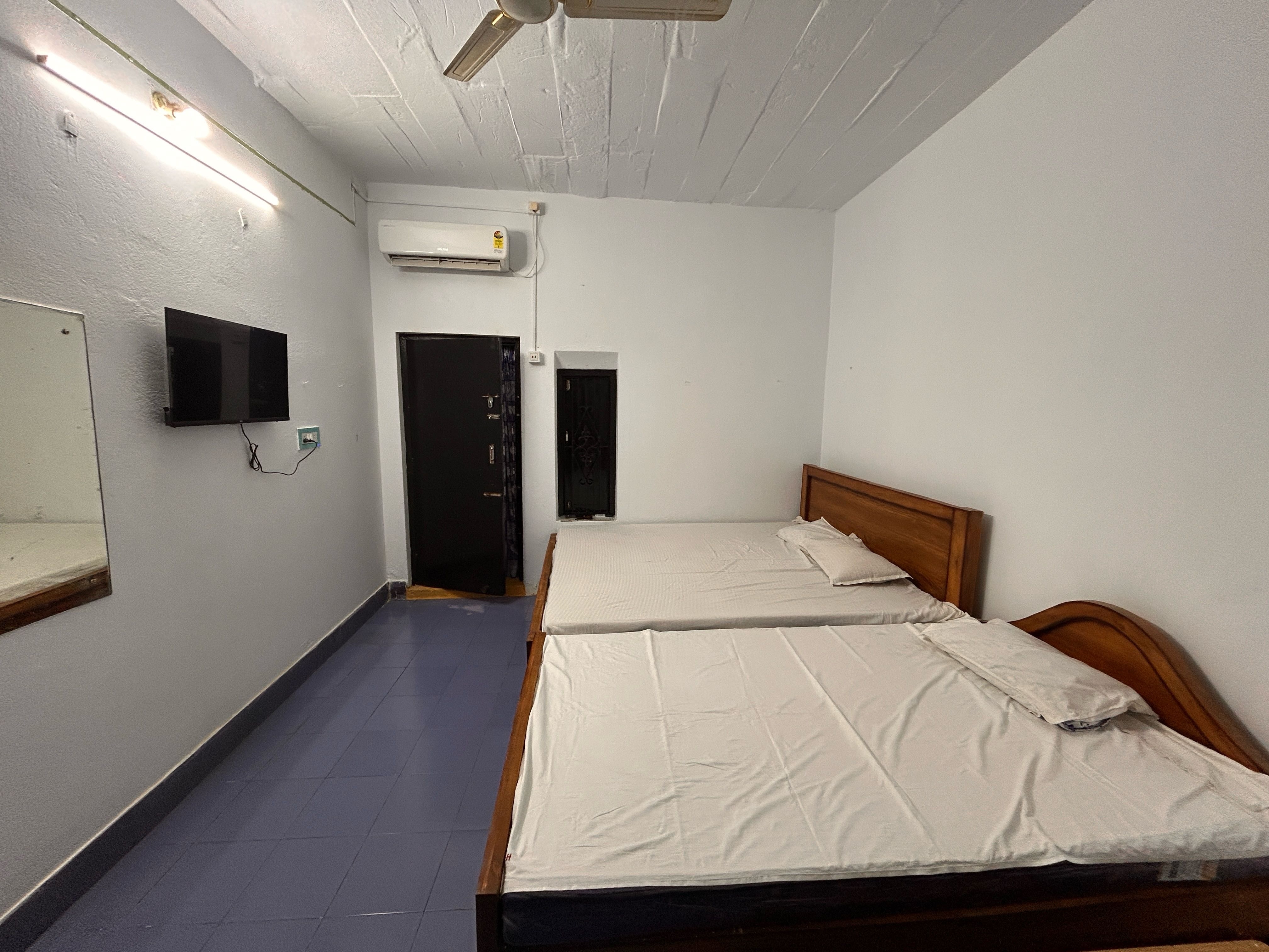 Hotel O Home Sandhya Homestay 𝗕𝗢𝗢𝗞 Puri Homestay