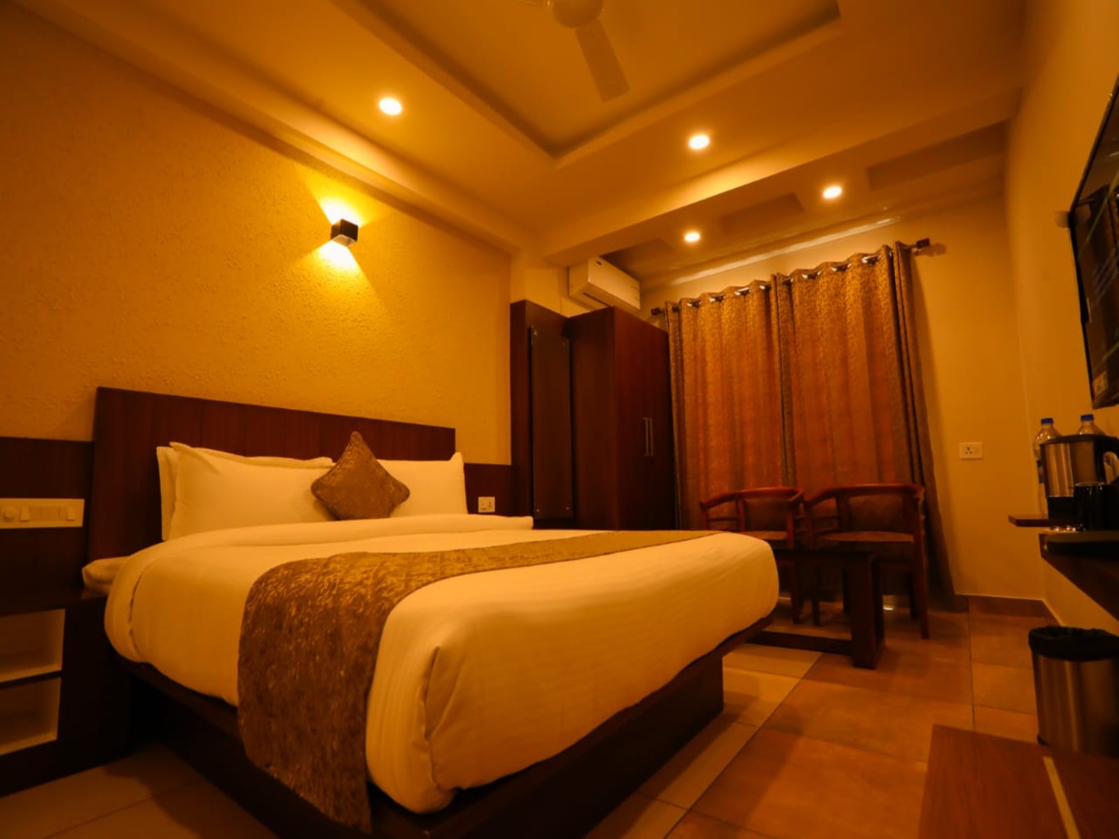 Zubis Inn 𝗕𝗢𝗢𝗞 Wayanad Hotel